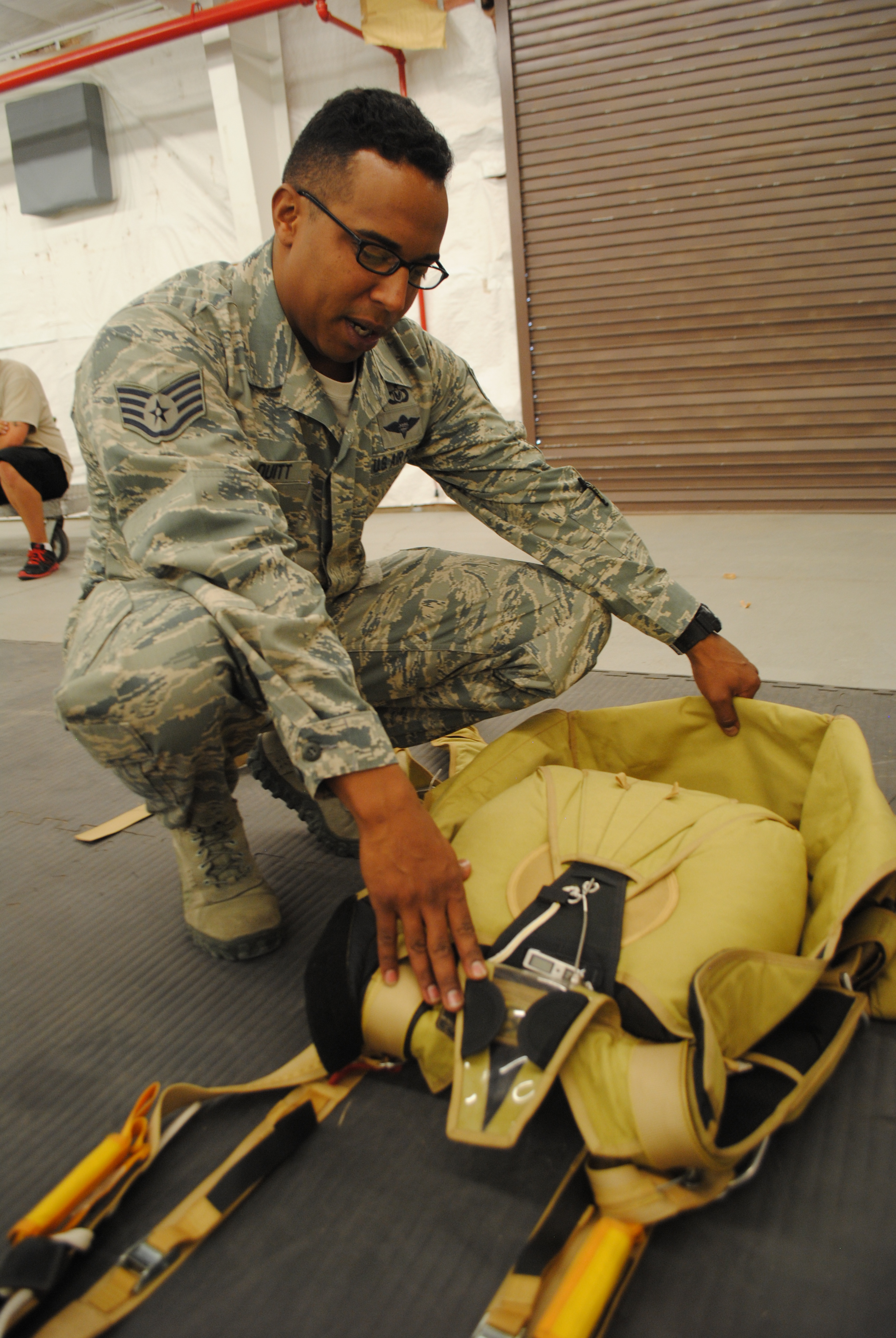 Parachute riggers play key role in Airmen safety > Kirtland Air Force ...