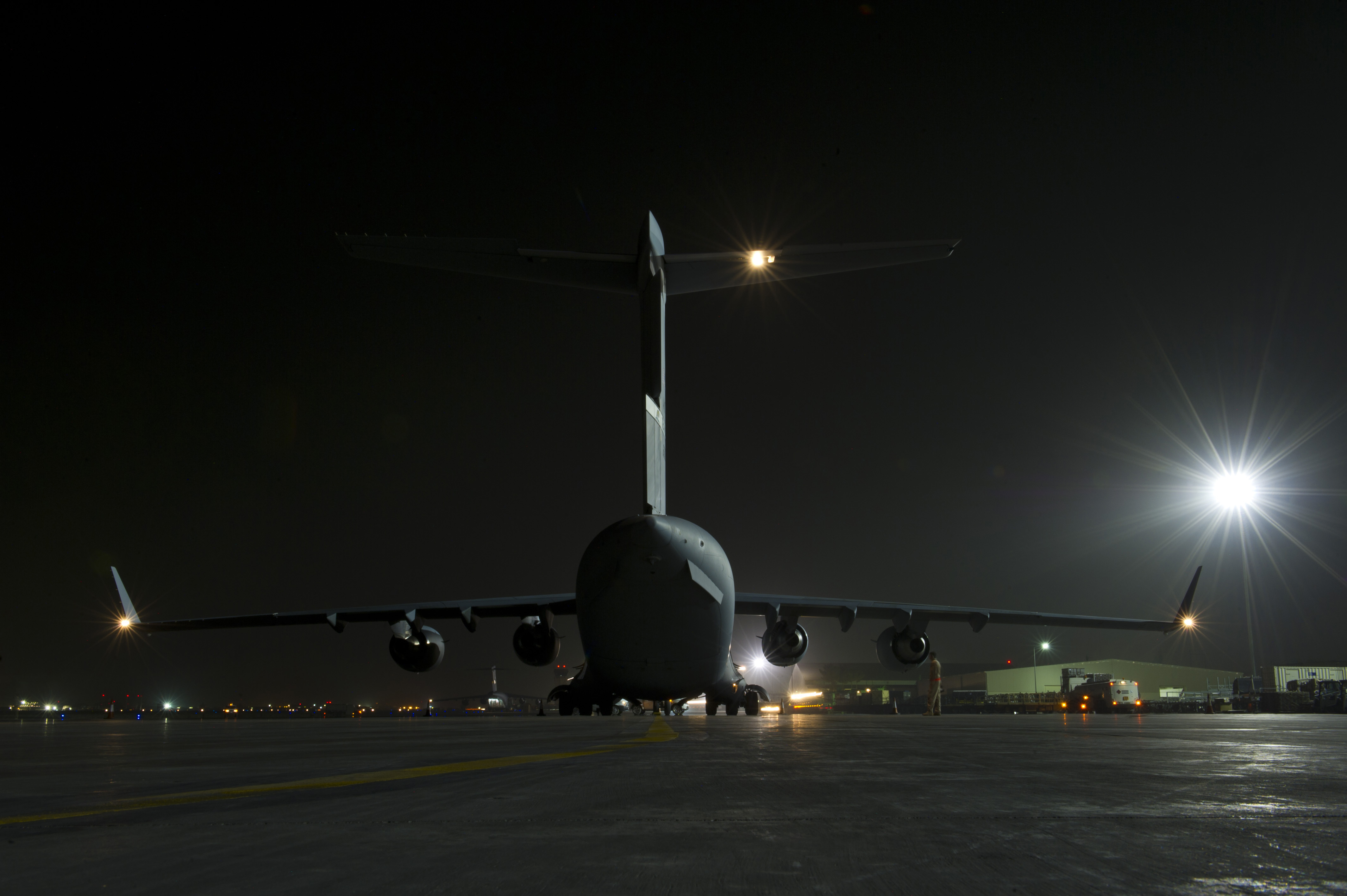 C-17 pilot reflects on long flying career during final OEF flight > U.S ...