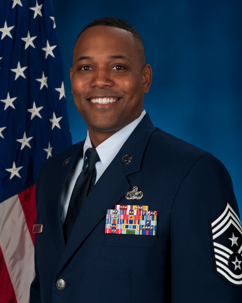 Meet the command chief > Incirlik Air Base > Display