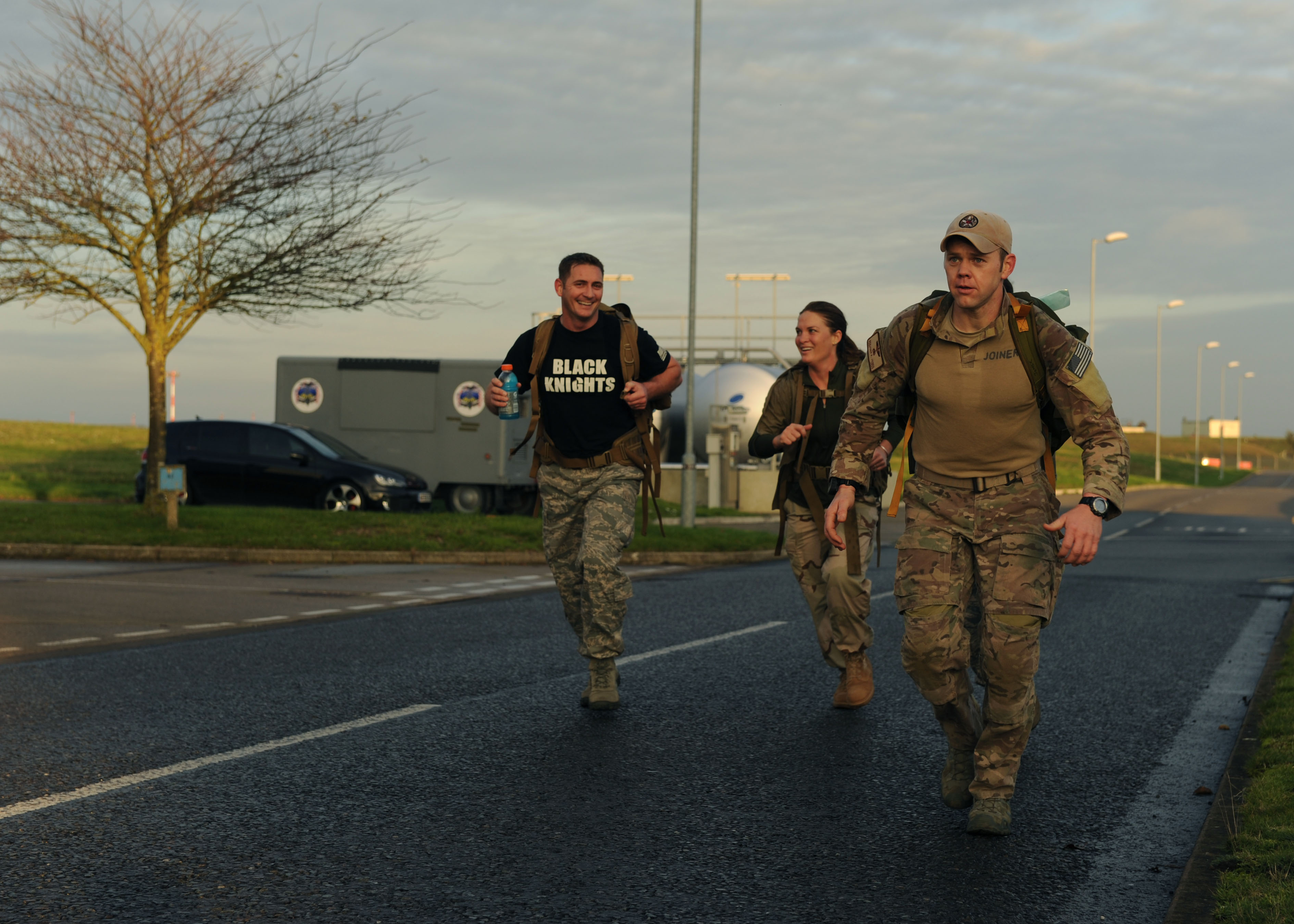 352nd SOG promotes camaraderie through competition > Royal Air Force ...