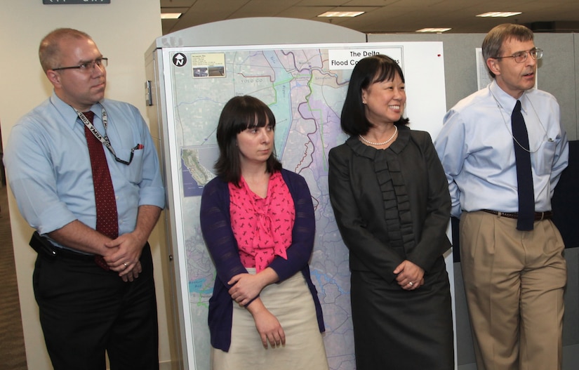 IWR Employee Receives Army Superior Civilian Service Award for Sandy ...