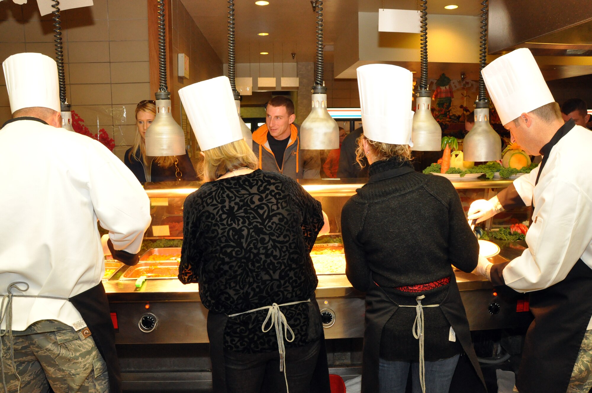 Base leadership serves Thanksgiving meals to Team Goodfellow ...