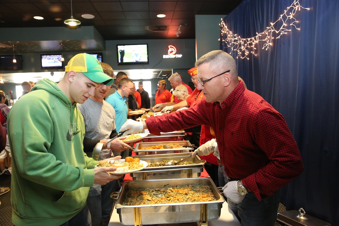 Marines, Sailors gather for Thanksgiving feast