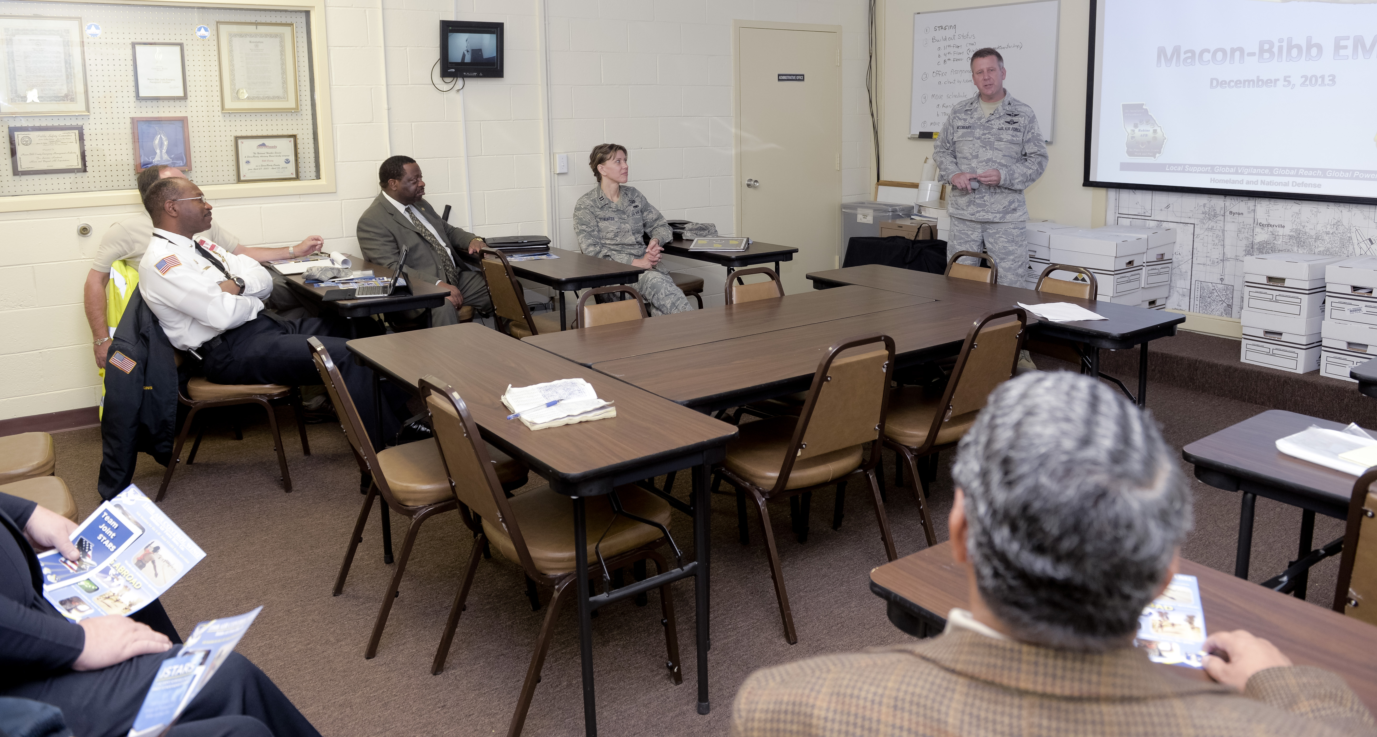 Col.McCreary speaks at Macon-Bibb County EMA during podium week