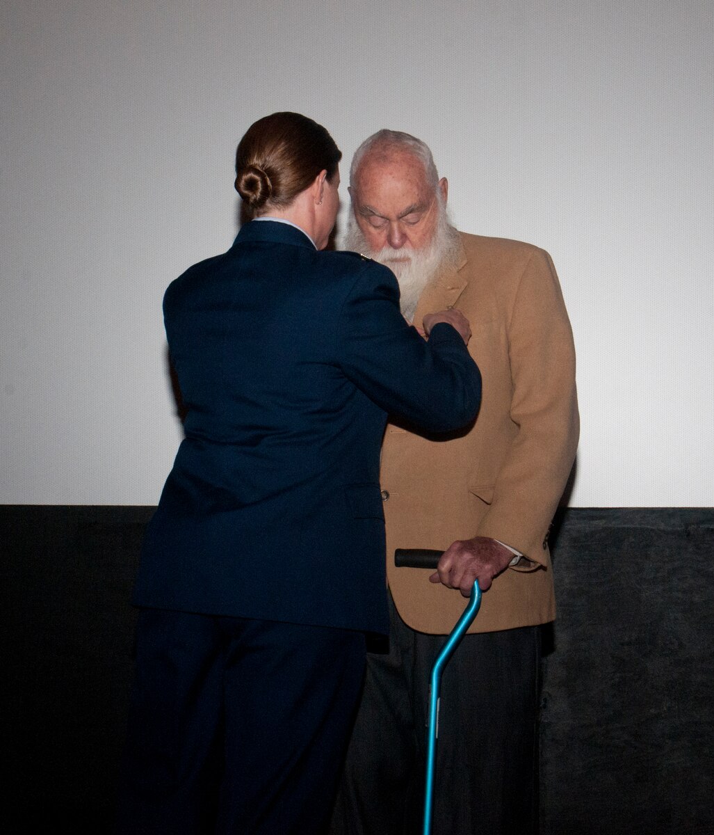 Korean War vet receives Purple Heart, POW medals 60 years later > F.E ...