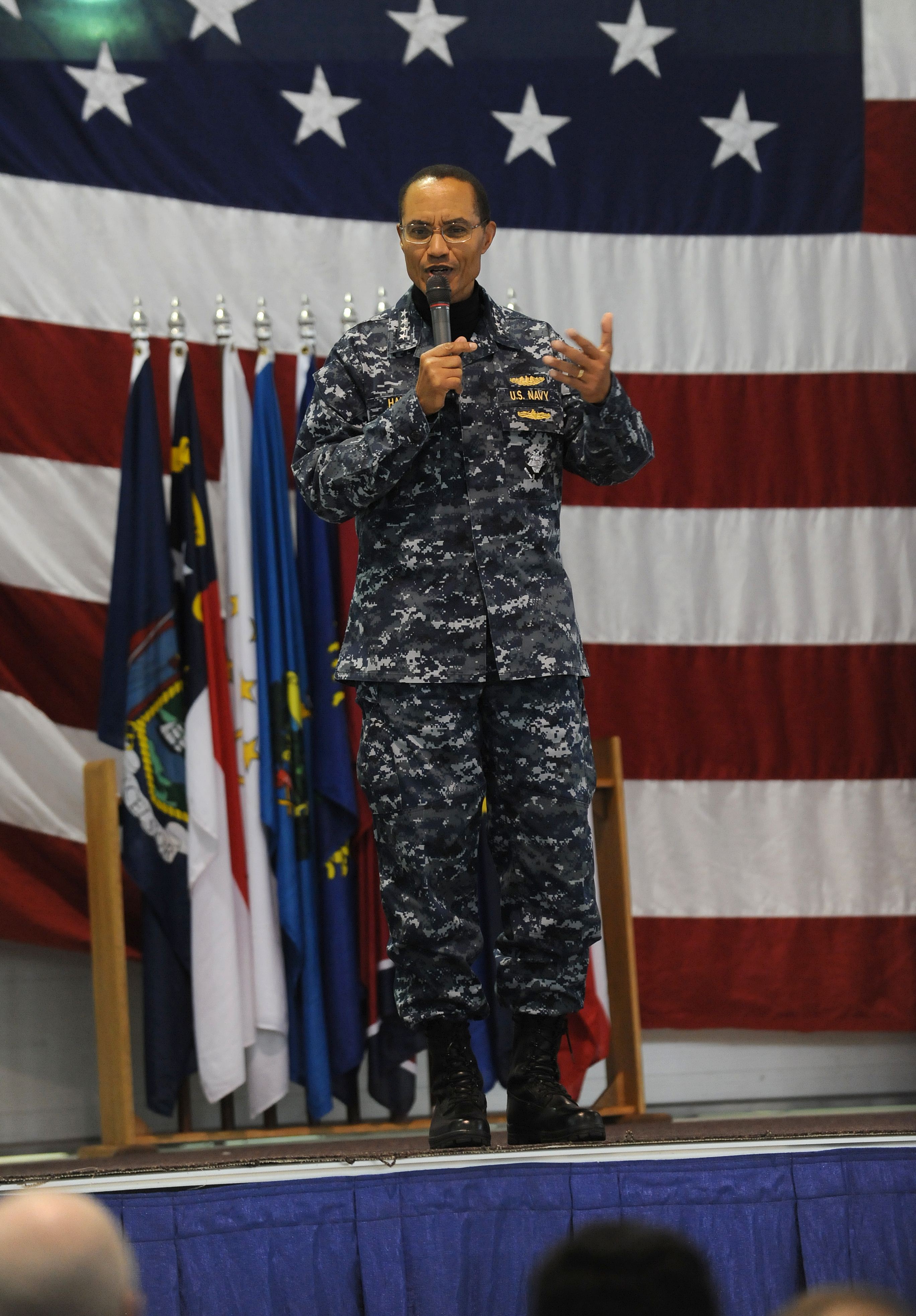 US Strategic Commander visits Minot AFB