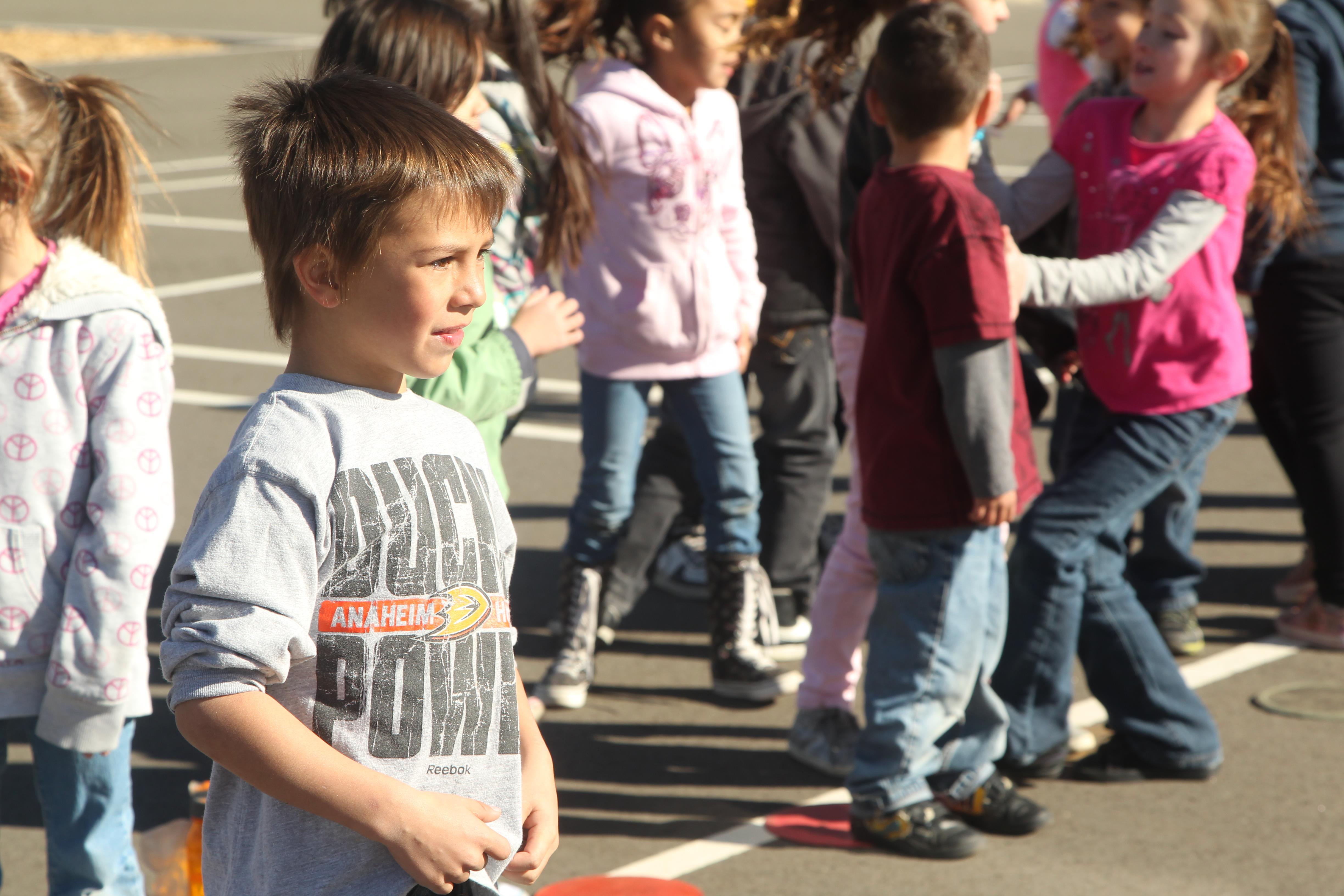 VMU-1 participates in adopt-a-school