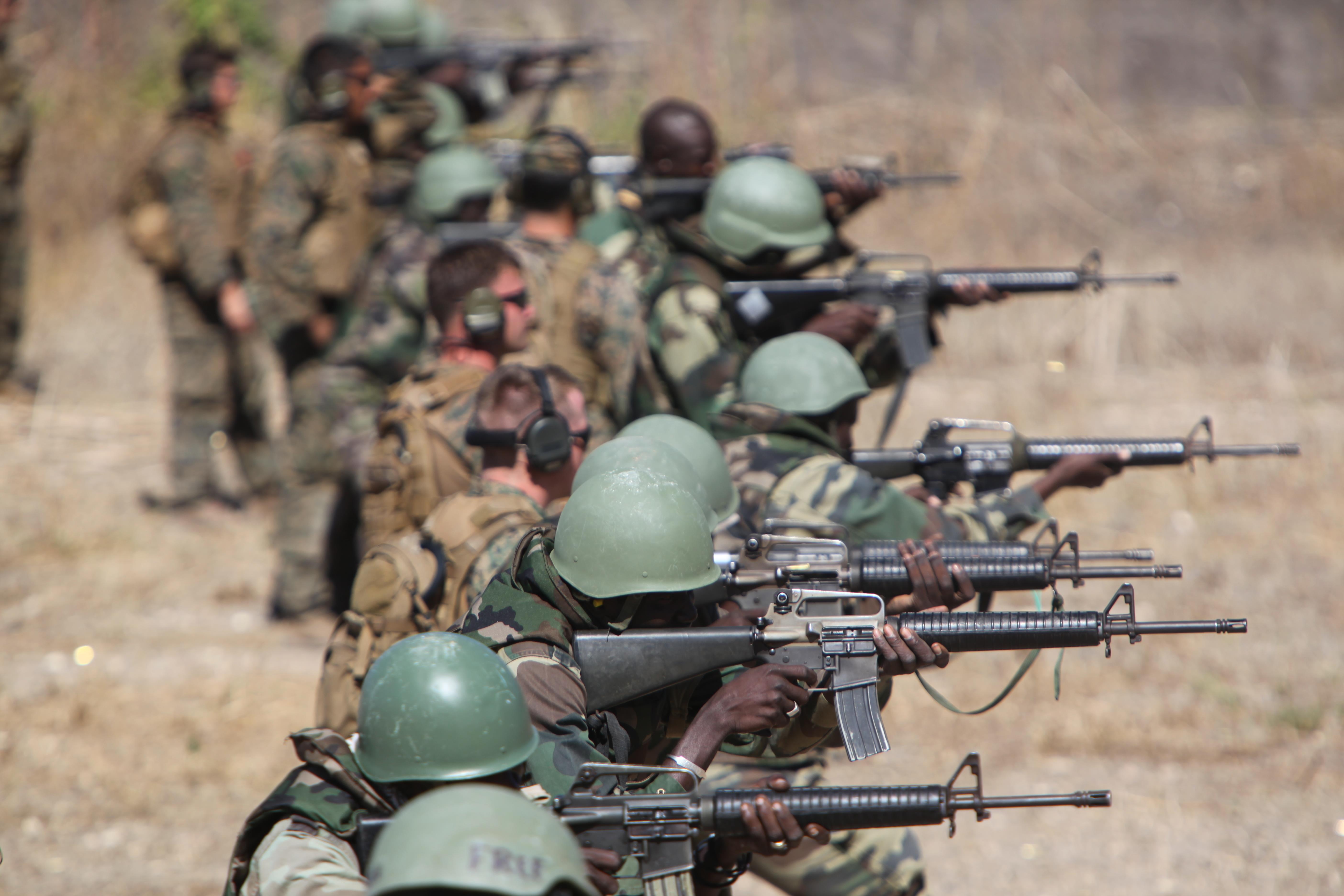 Special-Purpose Marine Air-Ground Task Force Africa 13 Marines train ...