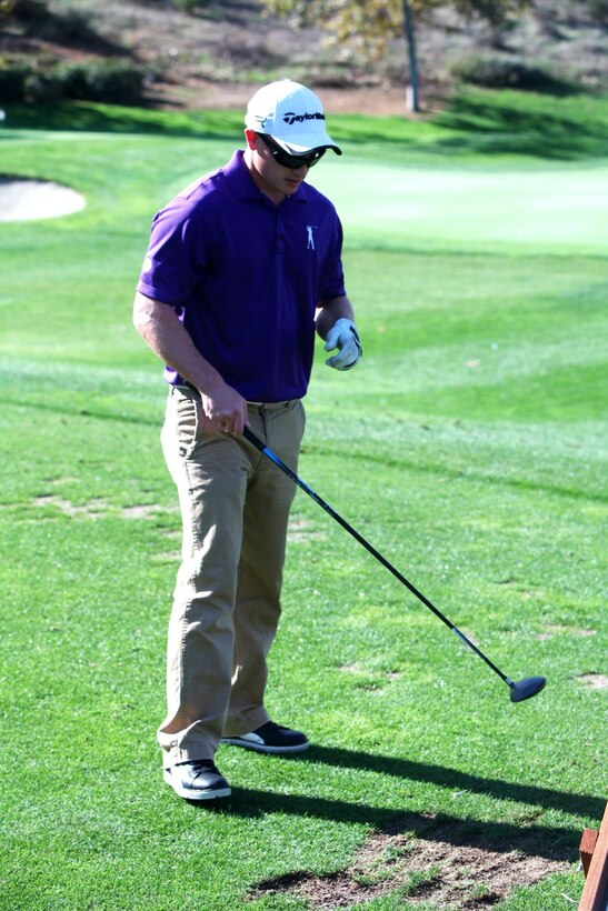 Wounded Marines rehab with pro golf help
