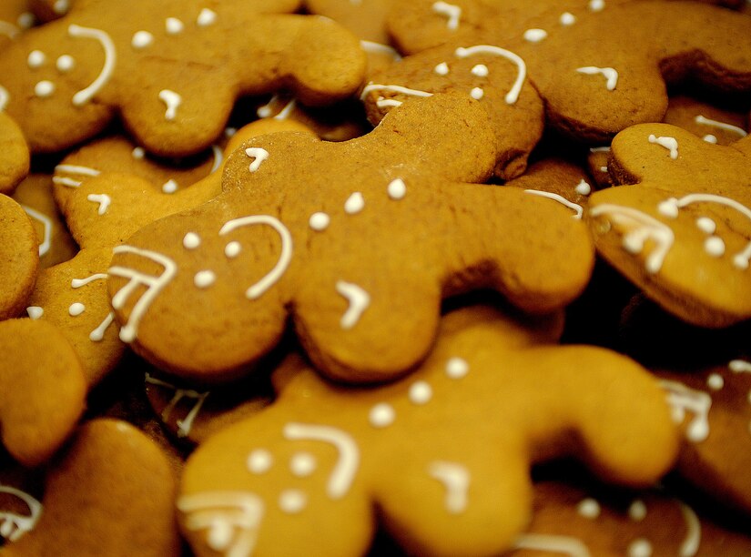 Who wants a cookie > Cannon Air Force Base > Article Display