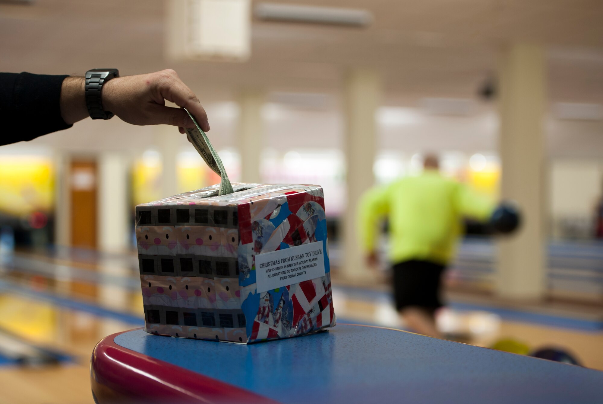 8th MXG toy drive > Kunsan Air Base > Display