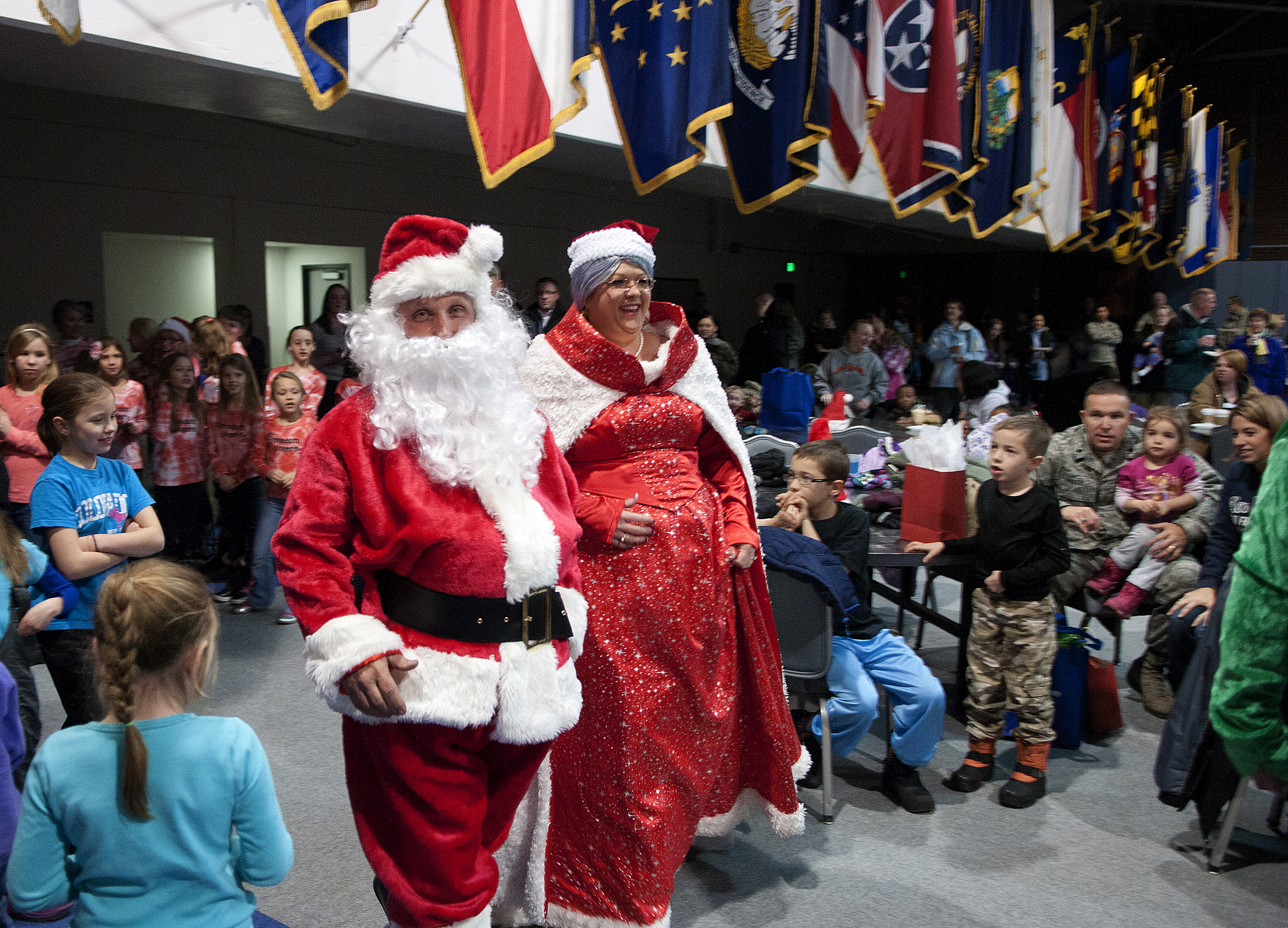 Fall Hall hosts annual Christmas tree lighting event > F.E. Warren Air ...