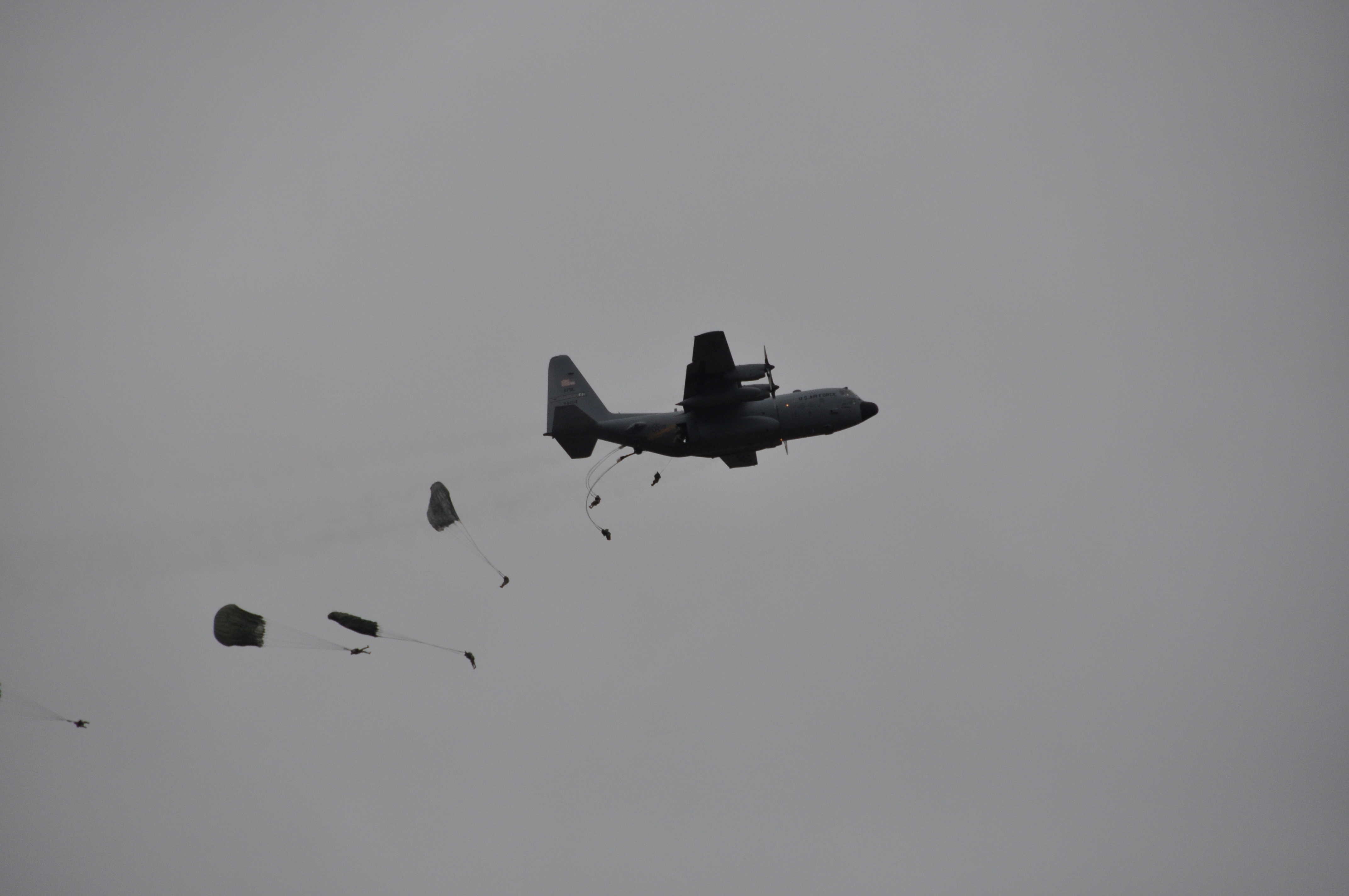440th Airlift Wing assists in 16th annual Operation Toy Drop > Air ...