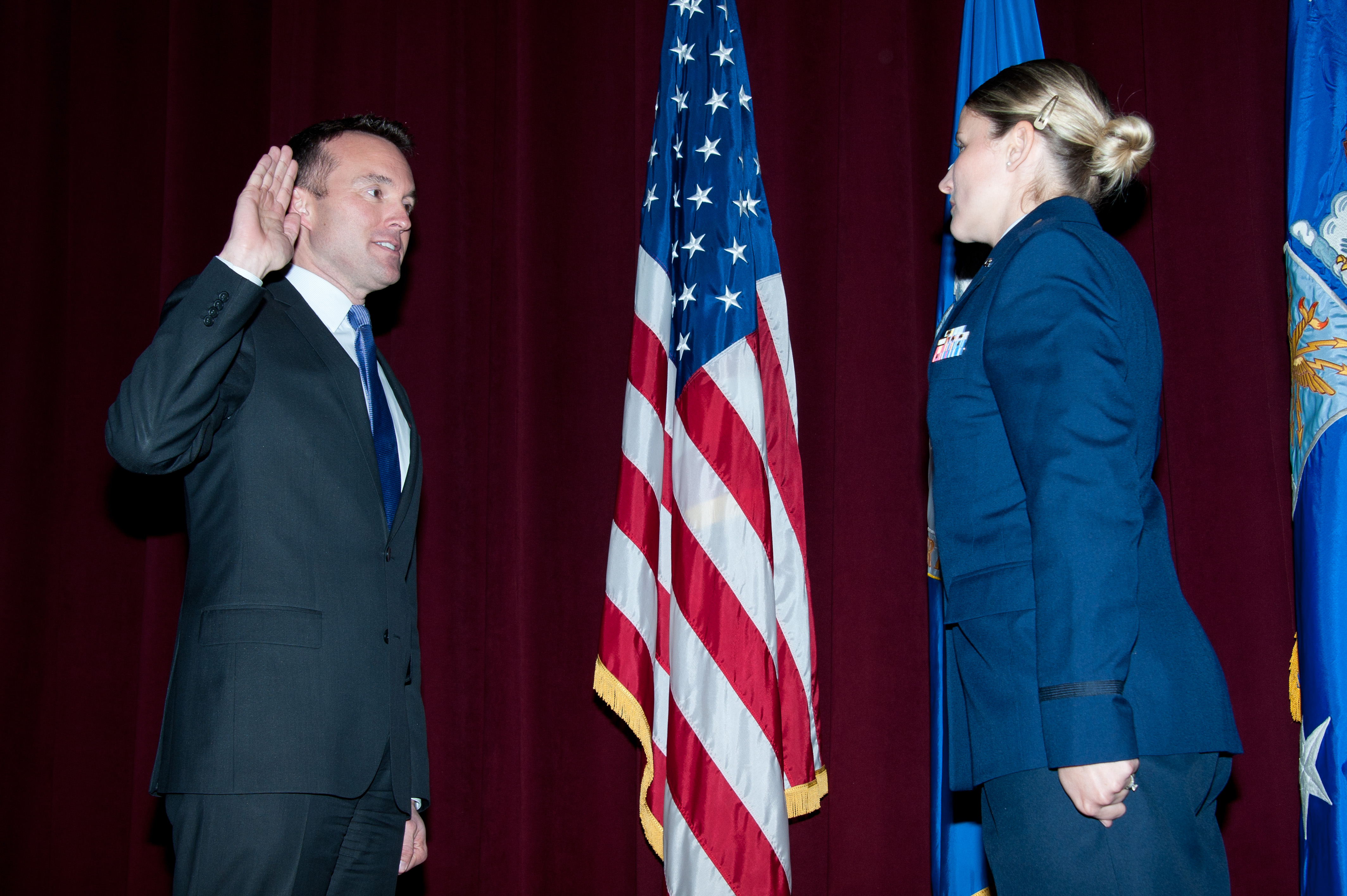 Acting SecAF visit to Maxwell > 33rd Fighter Wing > Article Display