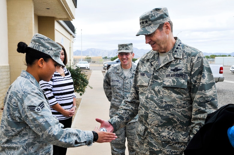 AETC commander visits Luke > Luke Air Force Base > Article Display