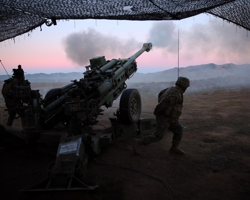 Artillery supports exercise Steel Knight 2014 > United States Marine ...
