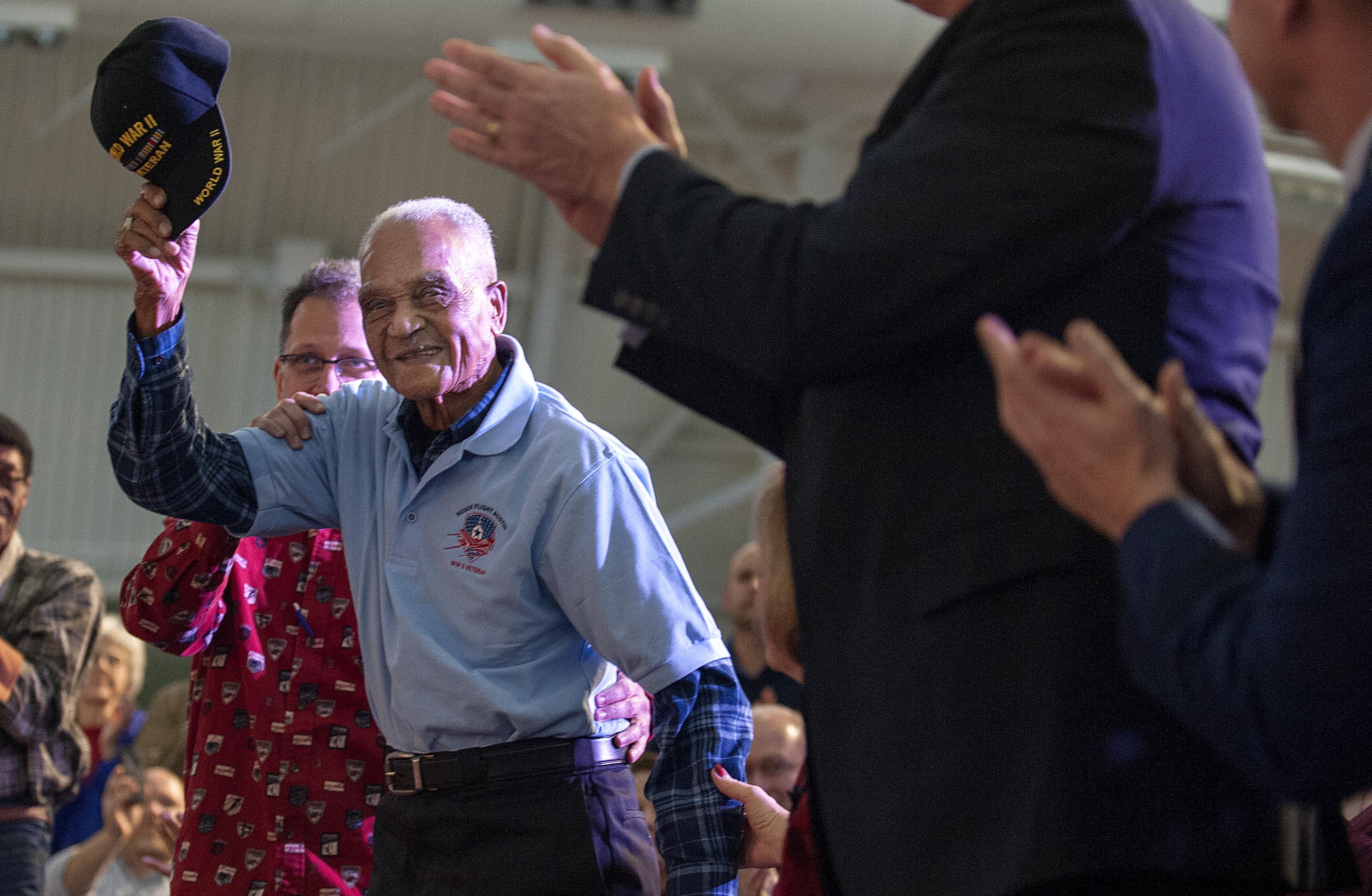 AF band spreads holiday cheer > Air Force > Fact Sheet Display