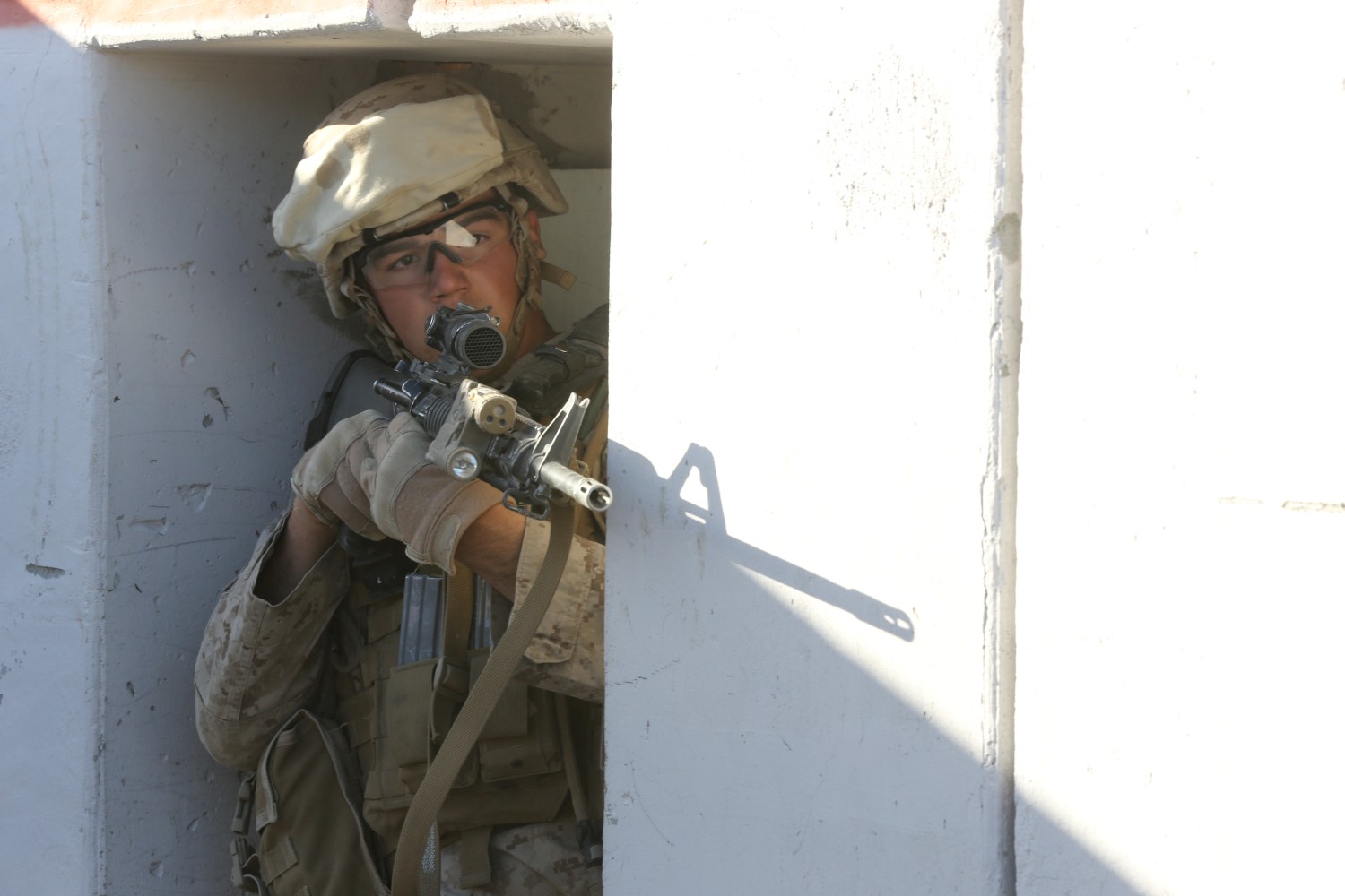 Marines utilize shock-absorbing concrete during live fire training