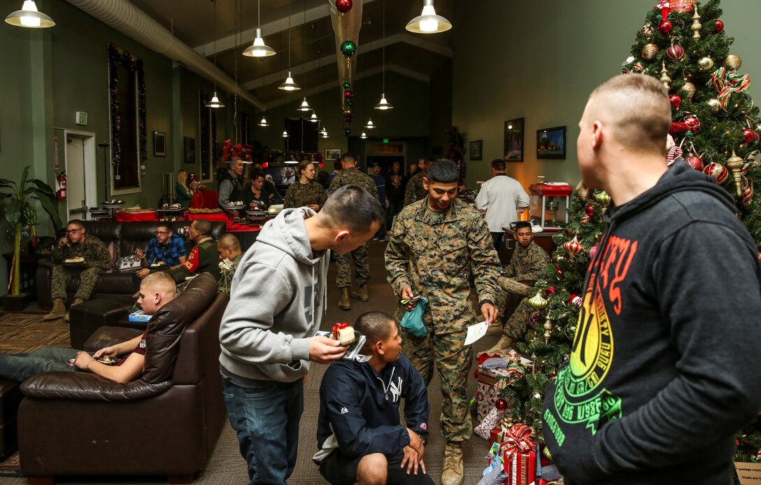 Single Marine Program Holiday Meal