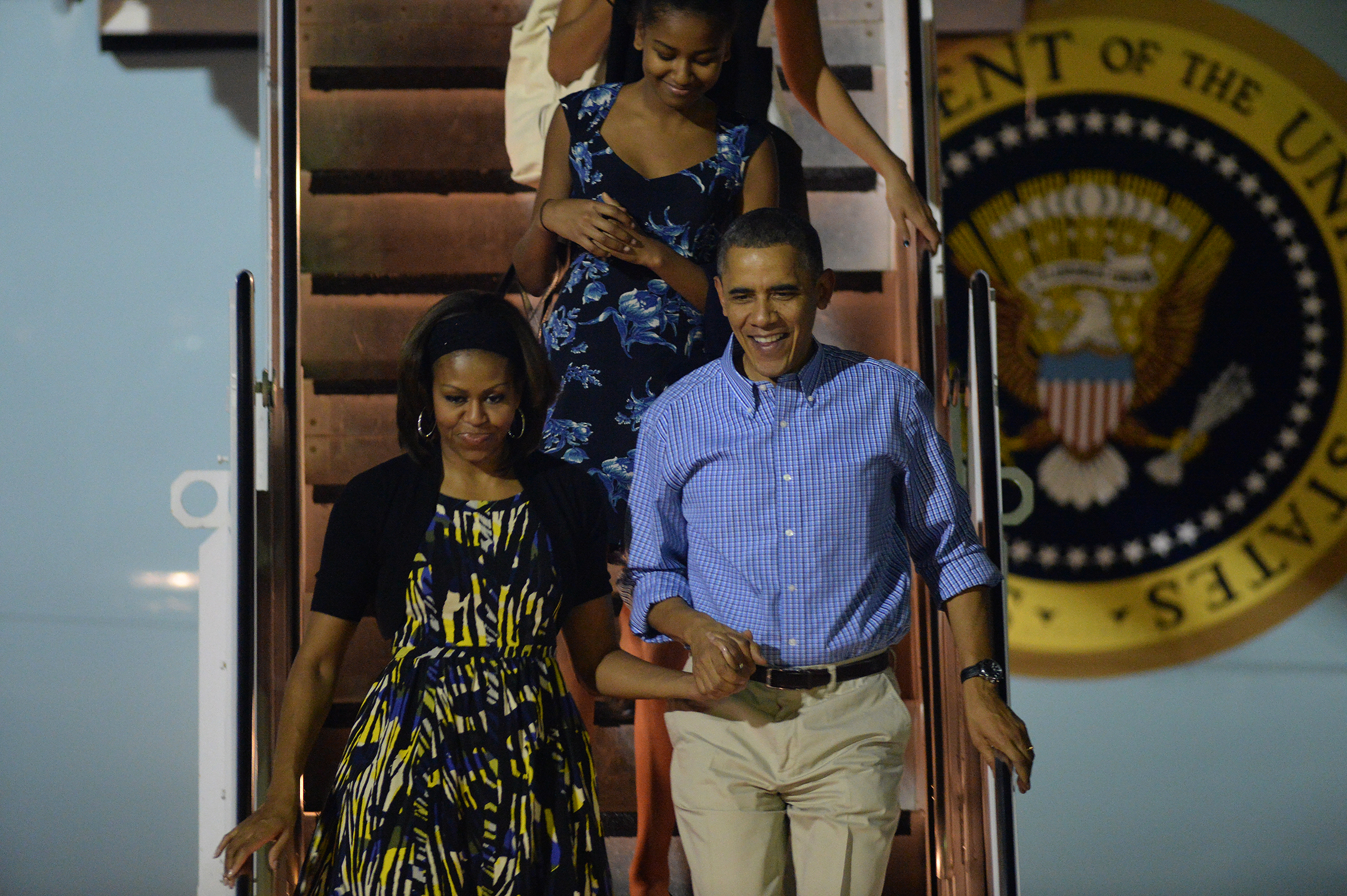 President Obama, first family arrive in Hawaii > 15th Wing > Article ...