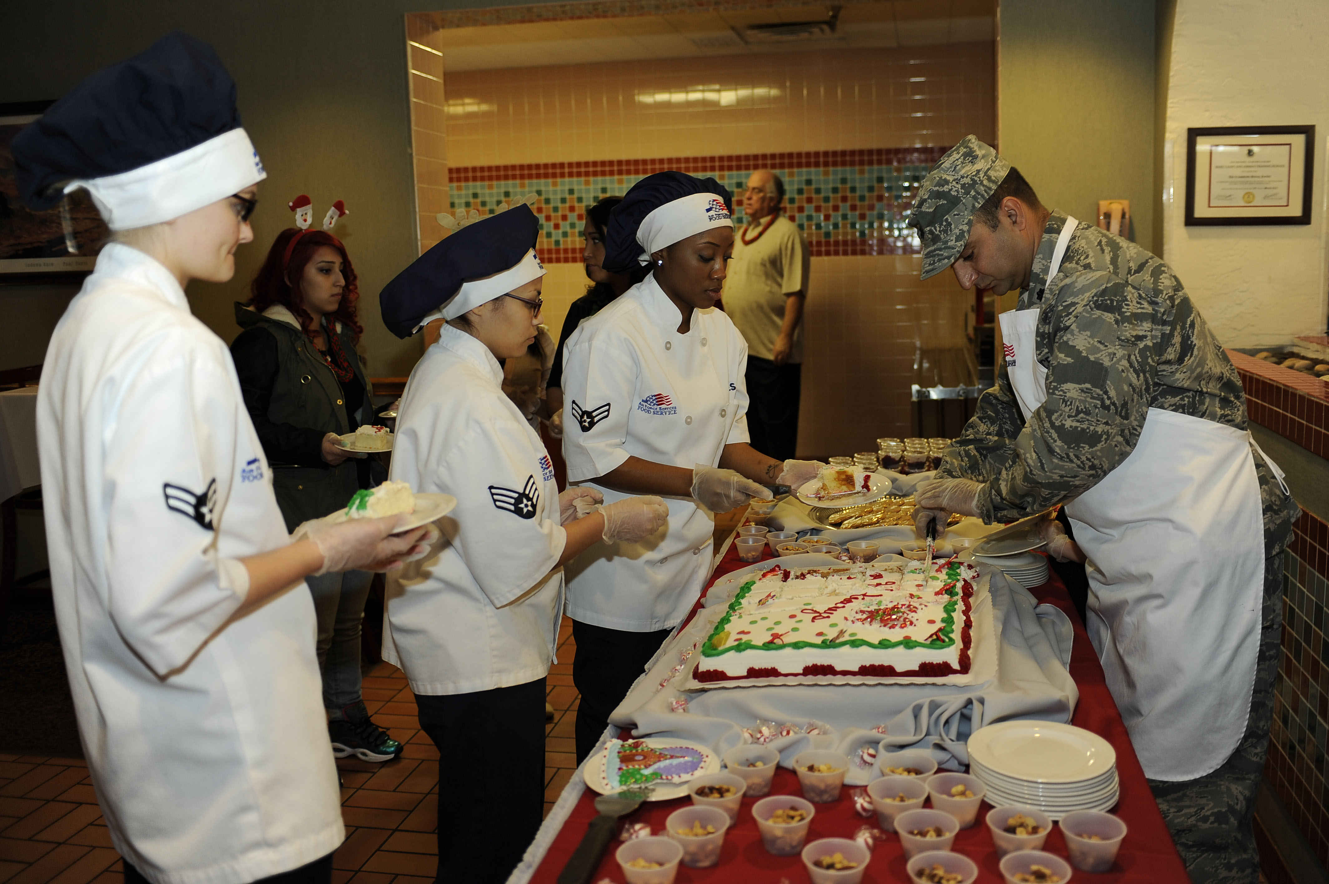 99th Force Support Squadron hosts holiday meal > Nellis Air Force Base ...