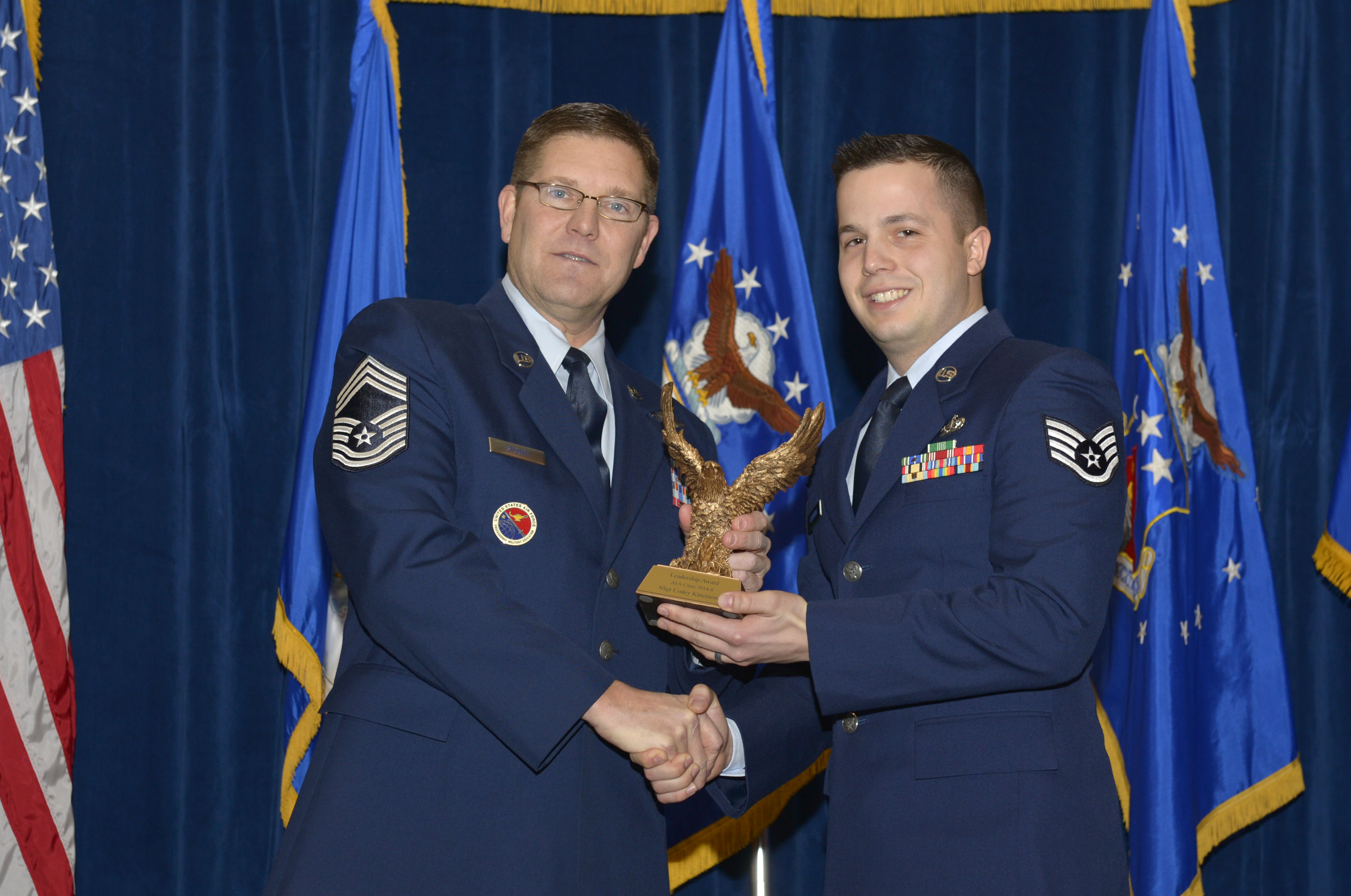 ALS Class 14-8 student receives leadership award