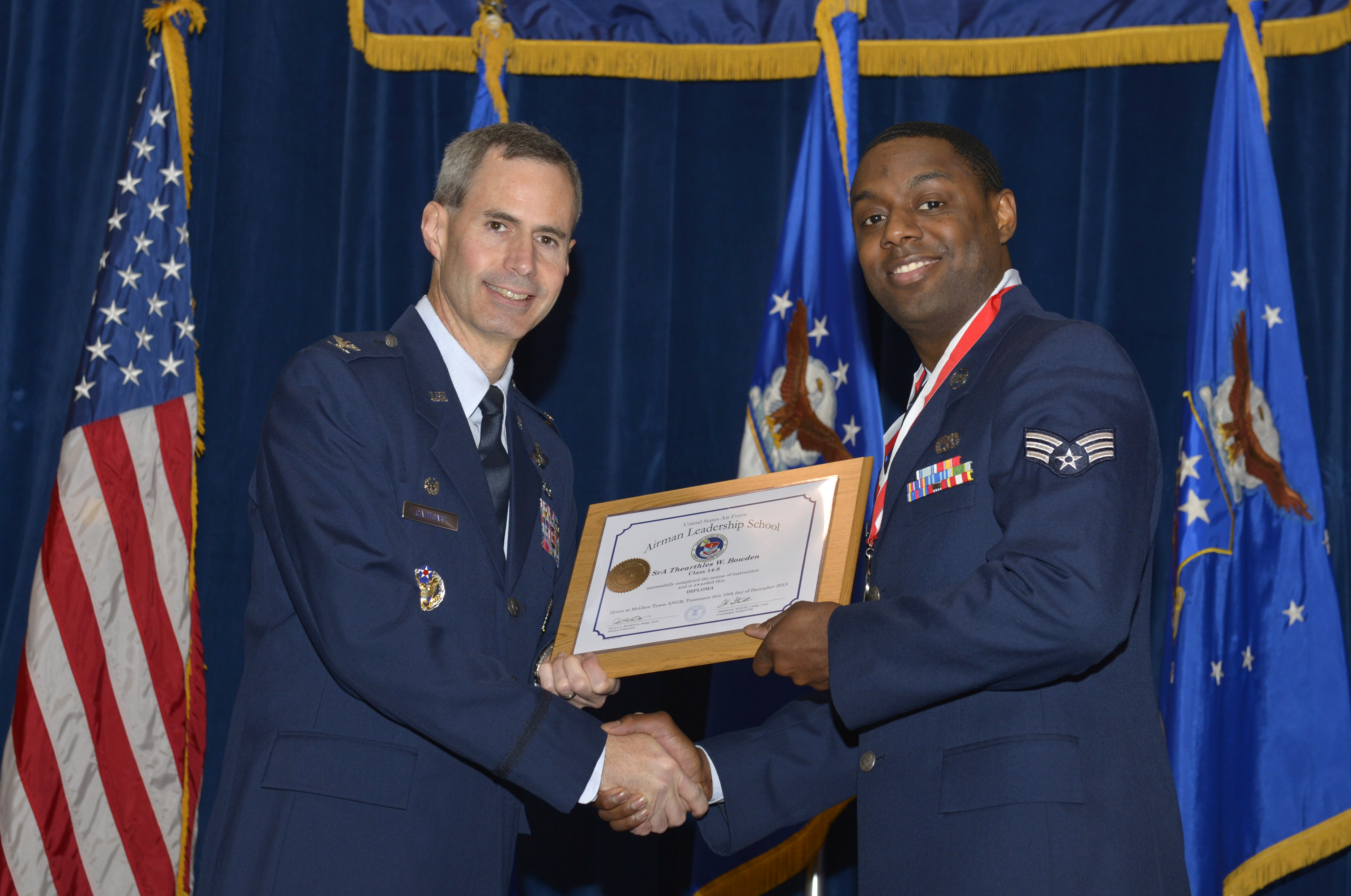 ALS Class 14-8 student receives distinguished graduate award