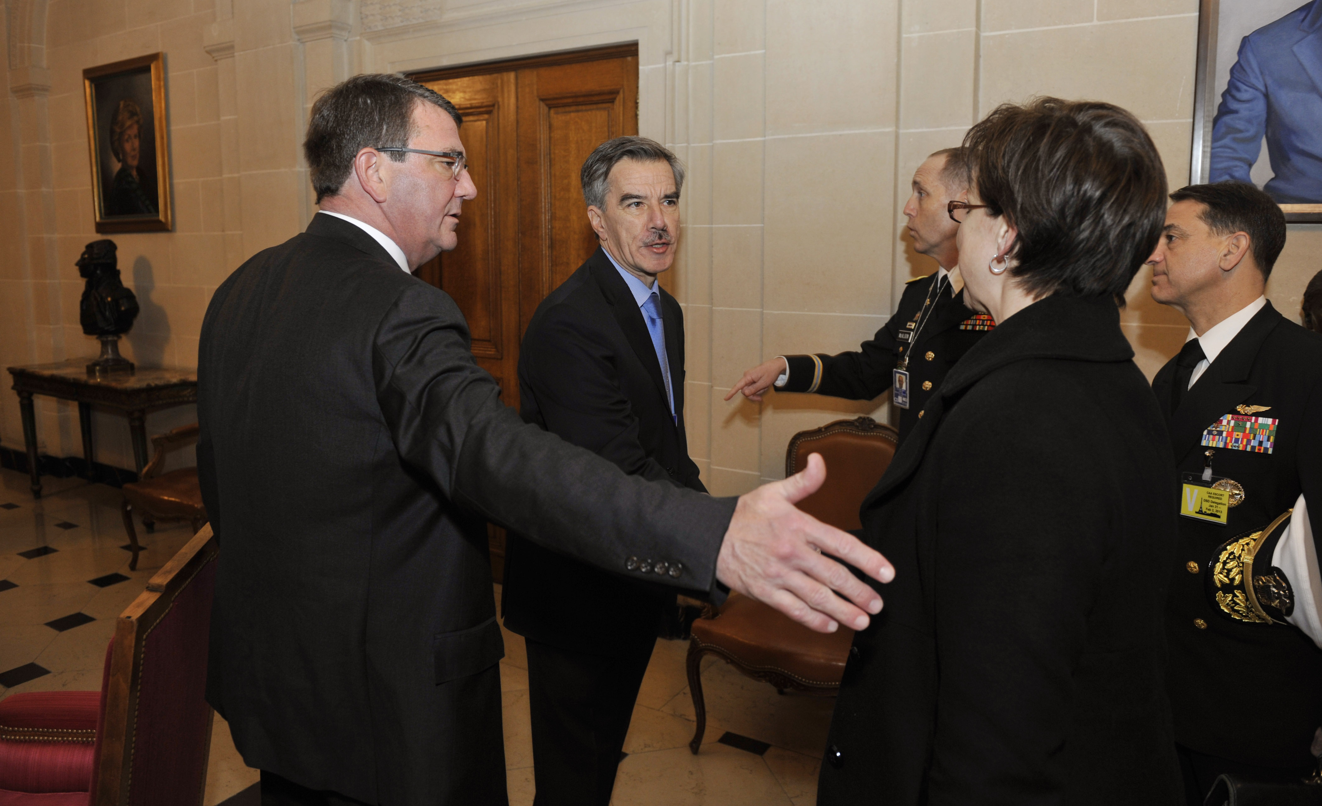 U.S. Deputy Defense Secretary Ashton B. Carter introduces members of ...