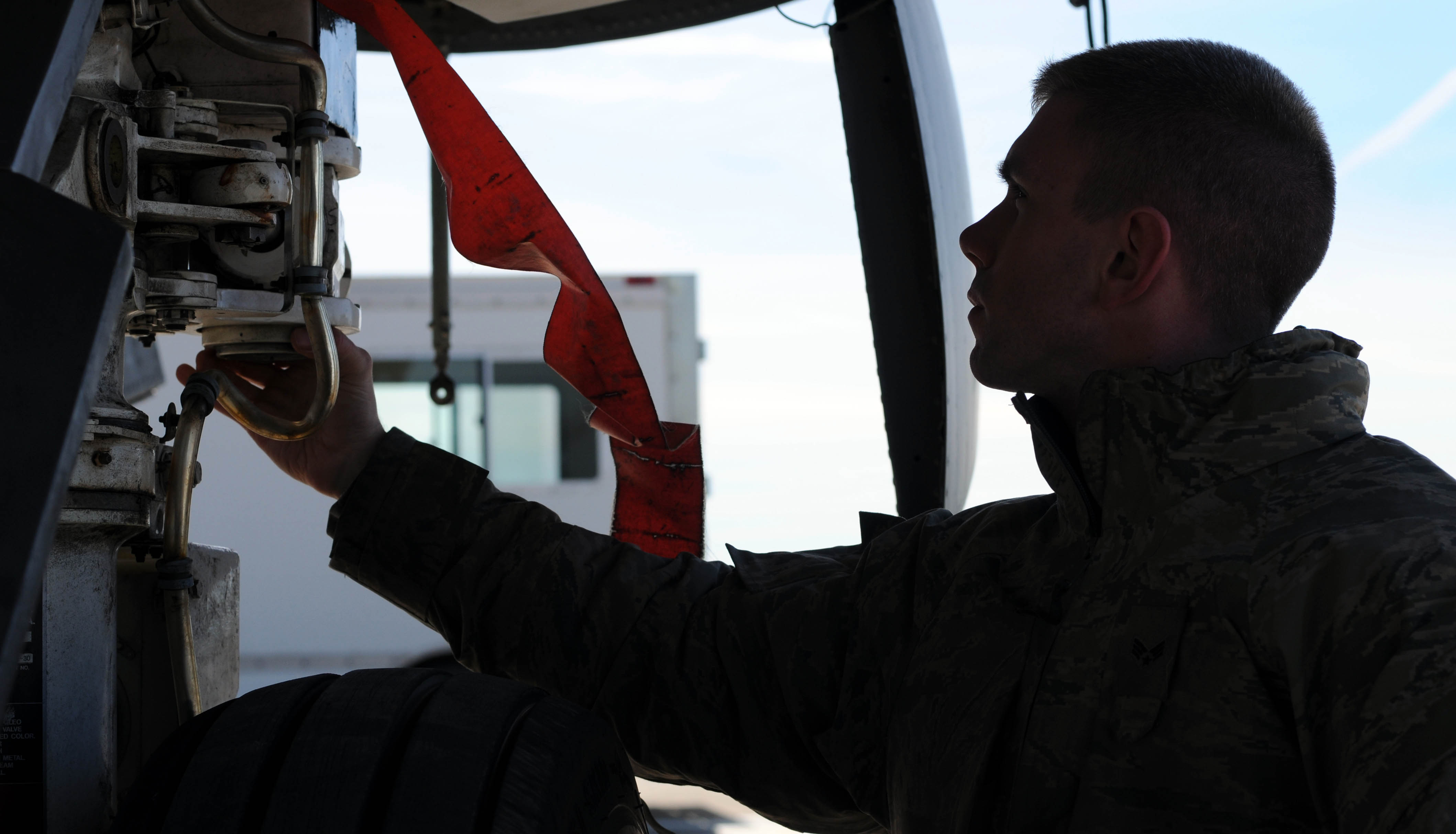 For deployed aircraft maintainers, flightline is front line > U.S. Air ...