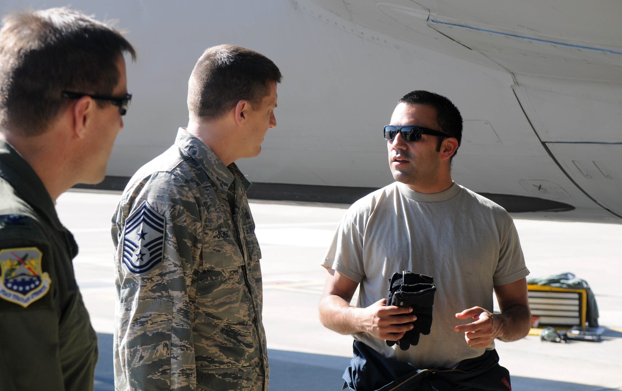 Commander, command chief visit deployed Airmen while swapping jet ...