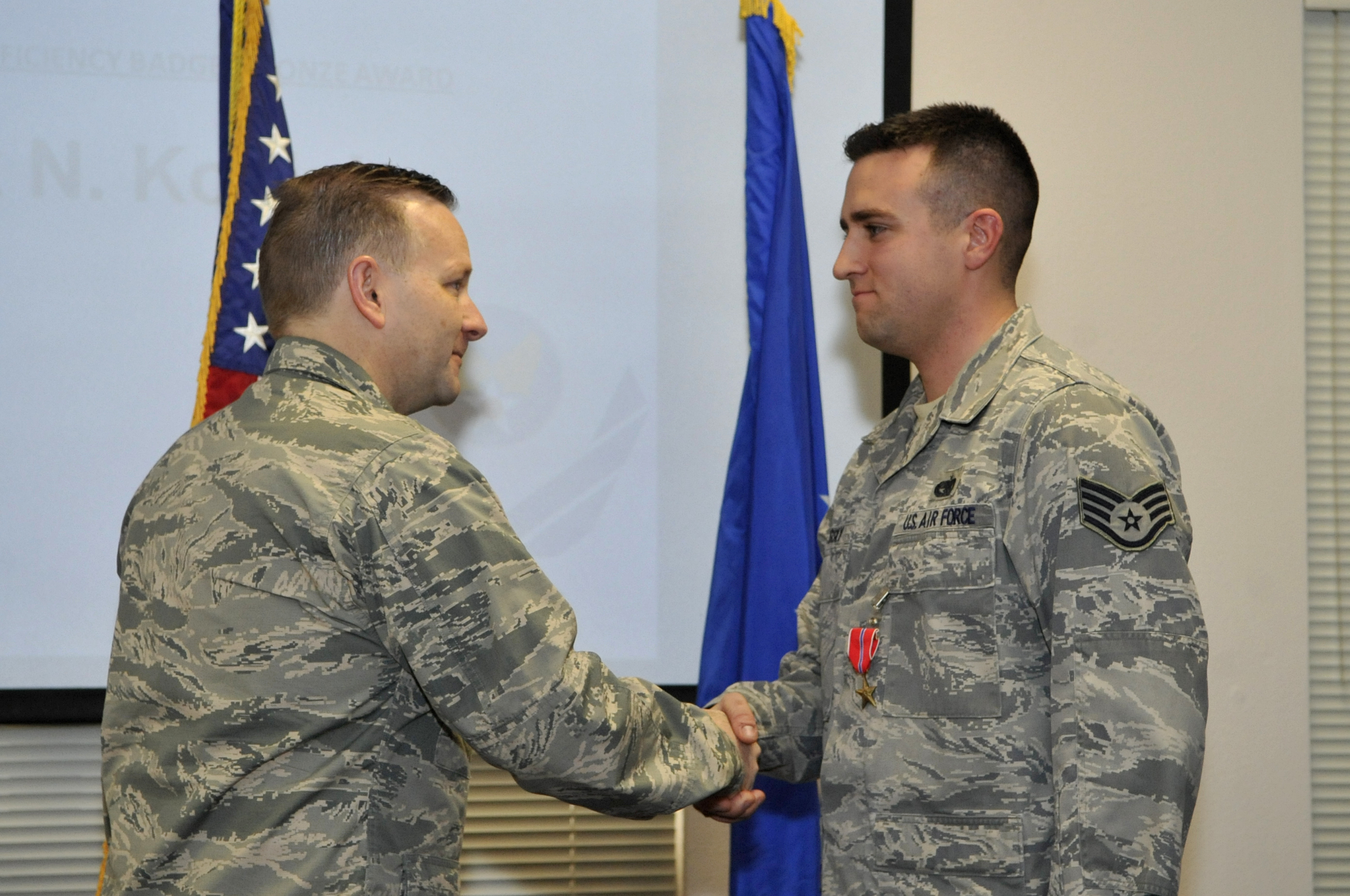 305th APS Airman earns Bronze Star > Joint Base McGuire-Dix-Lakehurst ...