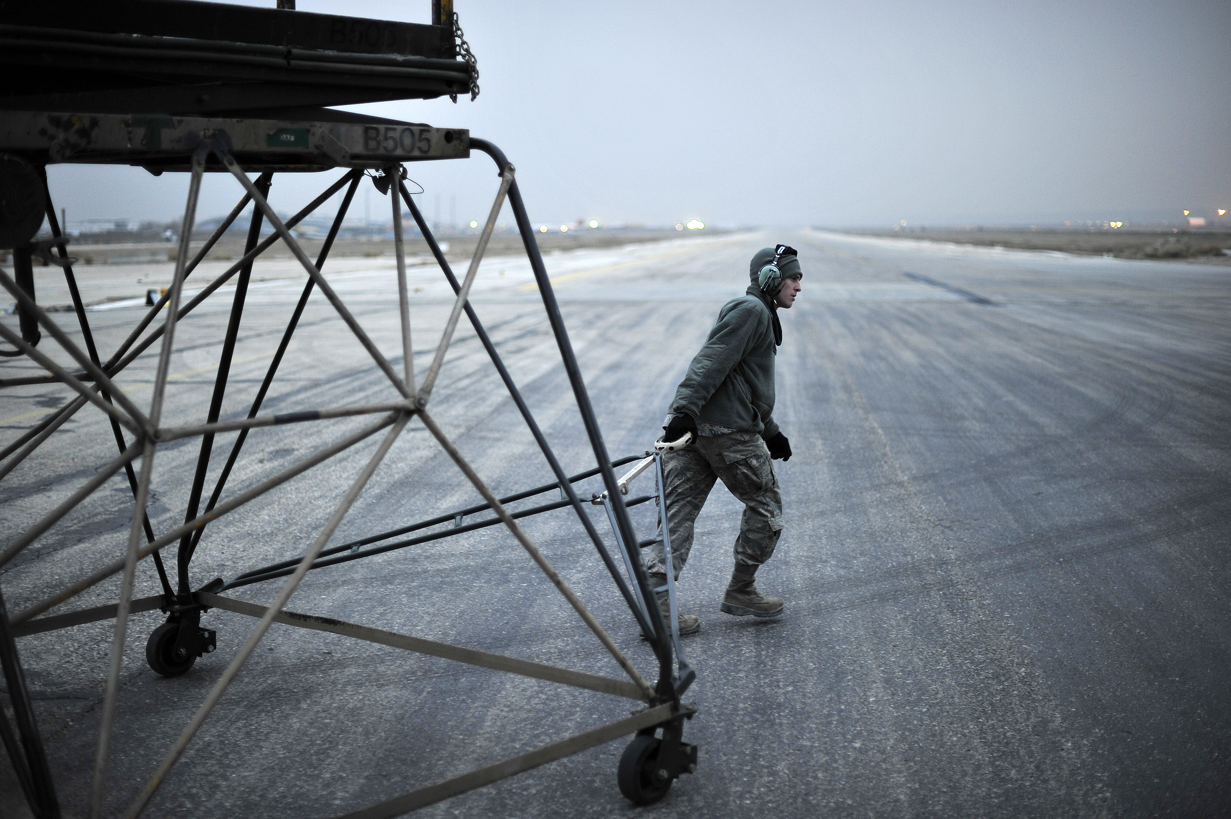 621 CRW deploy, support Army > Air Mobility Command > Article Display