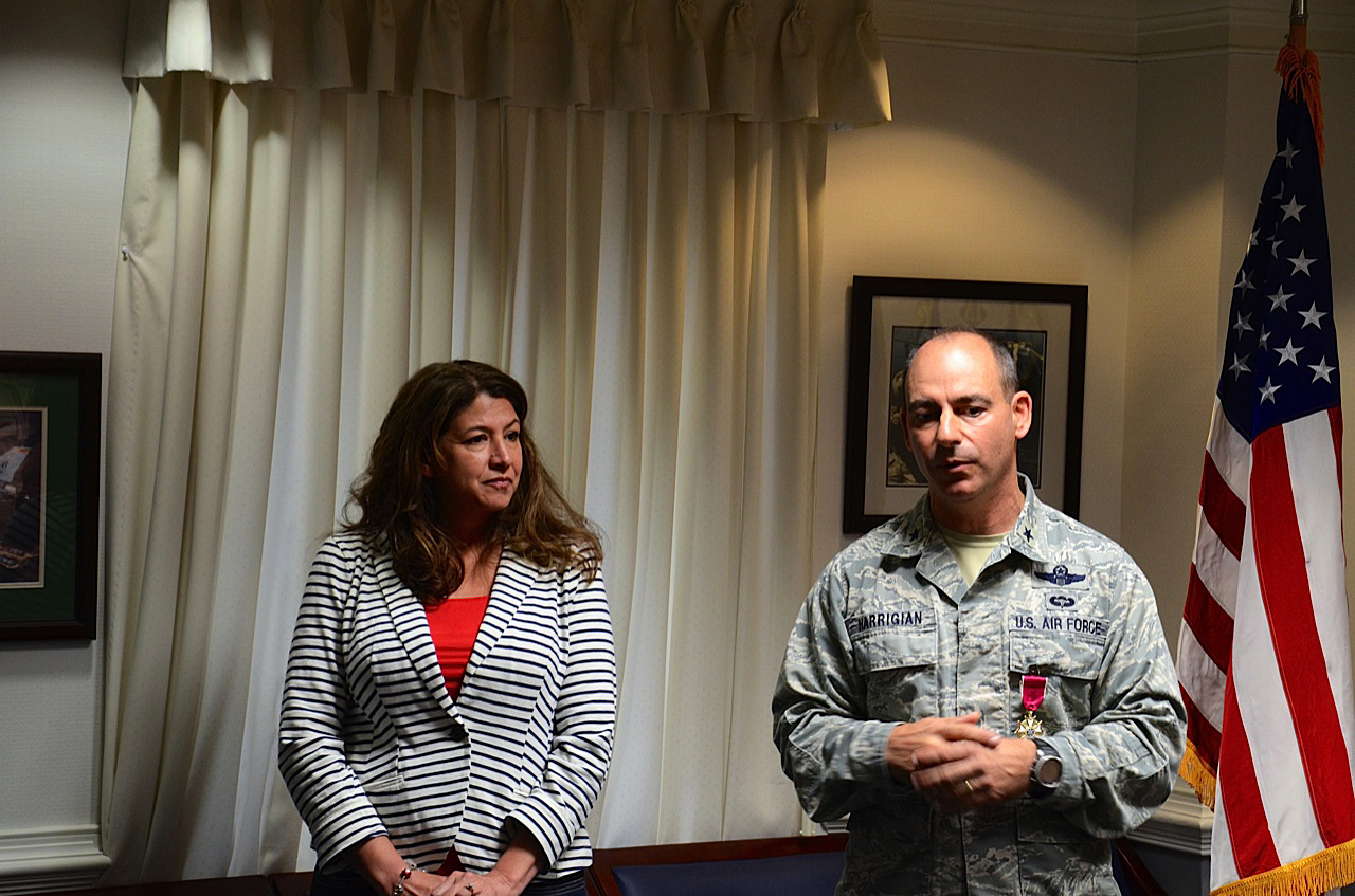 Goldfein ‘pins’ LOM on Harrigian > Shaw Air Force Base > Article Display