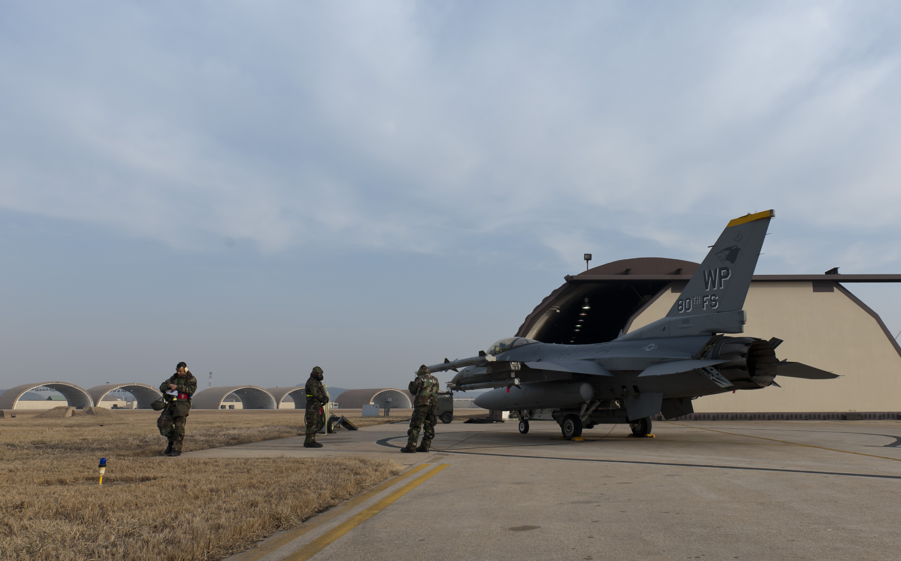 Kunsan Airmen exercise proper aircraft decontamination > Pacific Air ...