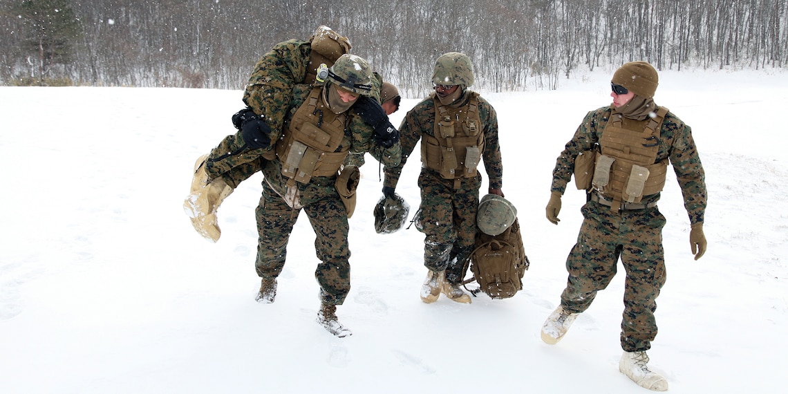 Marines, corpsmen participate in medical evacuation drill > United ...