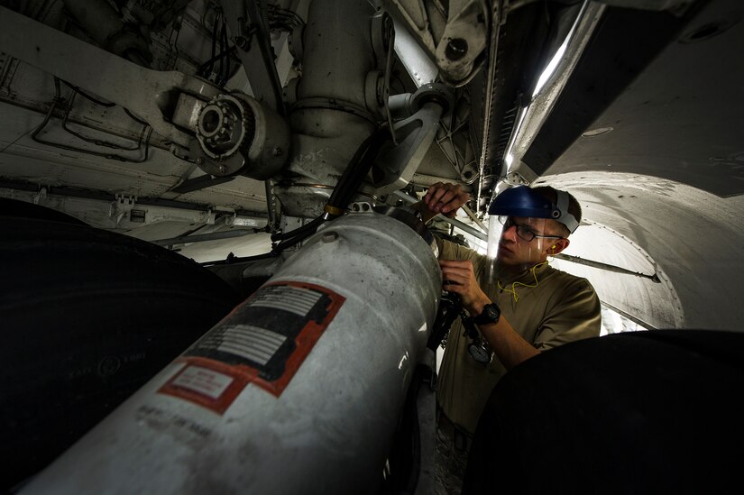 437th AMXS Airmen keep aircraft flying > Joint Base Charleston > News