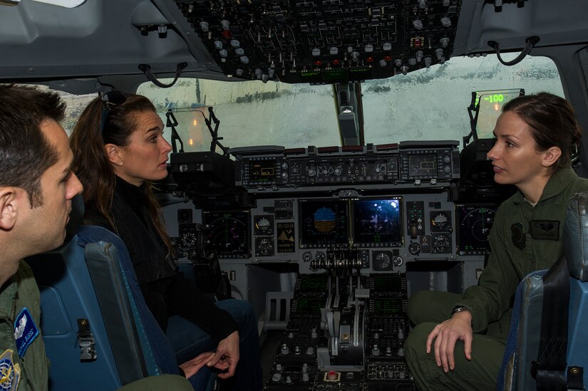Brooke Shields visits JB CHS > Joint Base Charleston > Article Display