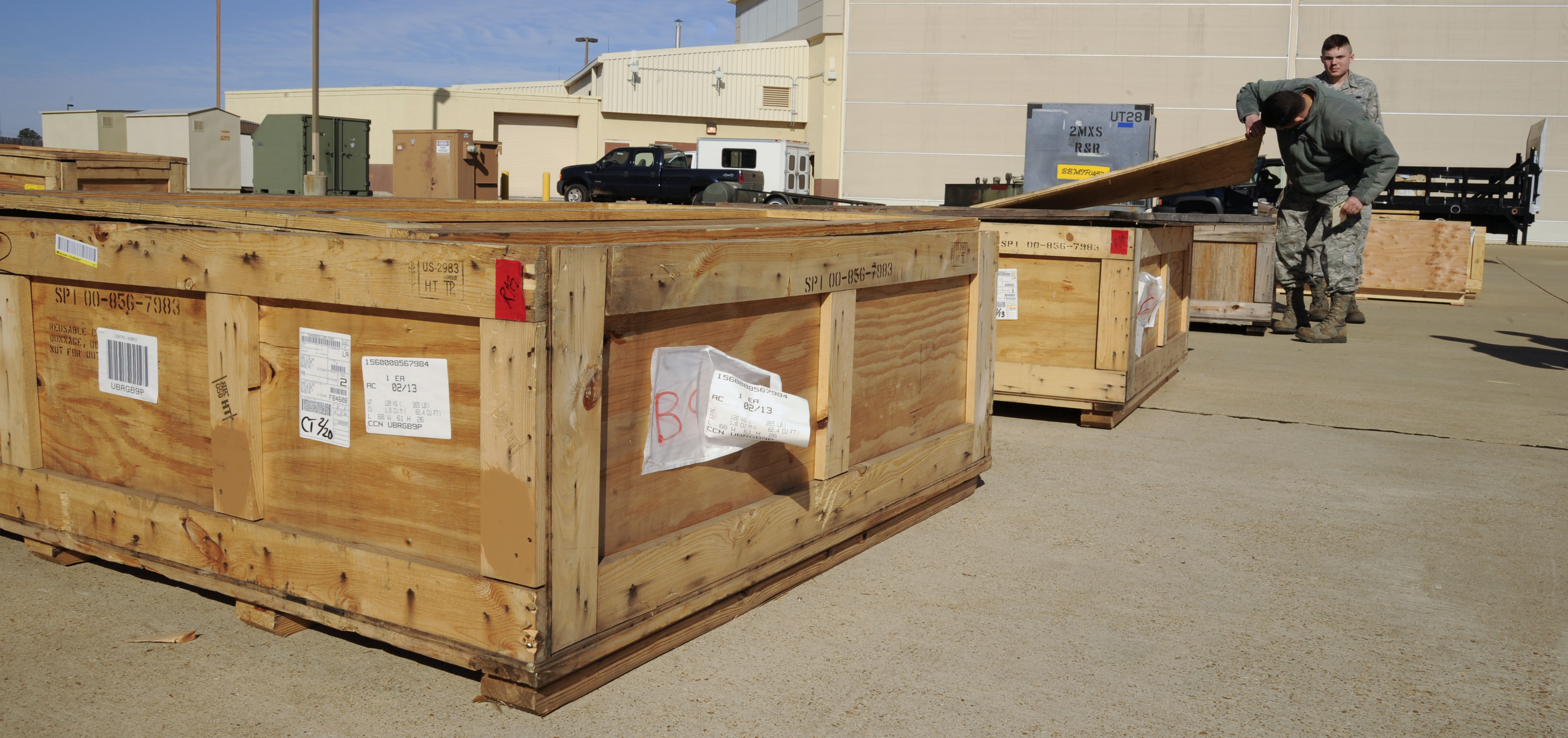 Load'em and ship'em: 2 LRS Vehicle Ops moves with a purpose > Barksdale ...