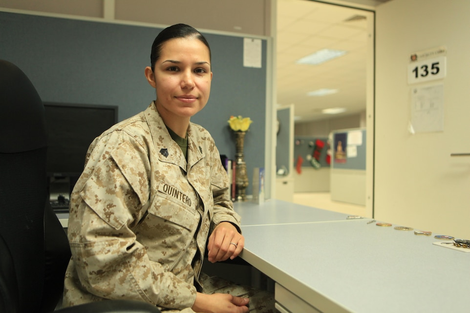 Austin Marine receives call from president > I Marine Expeditionary ...