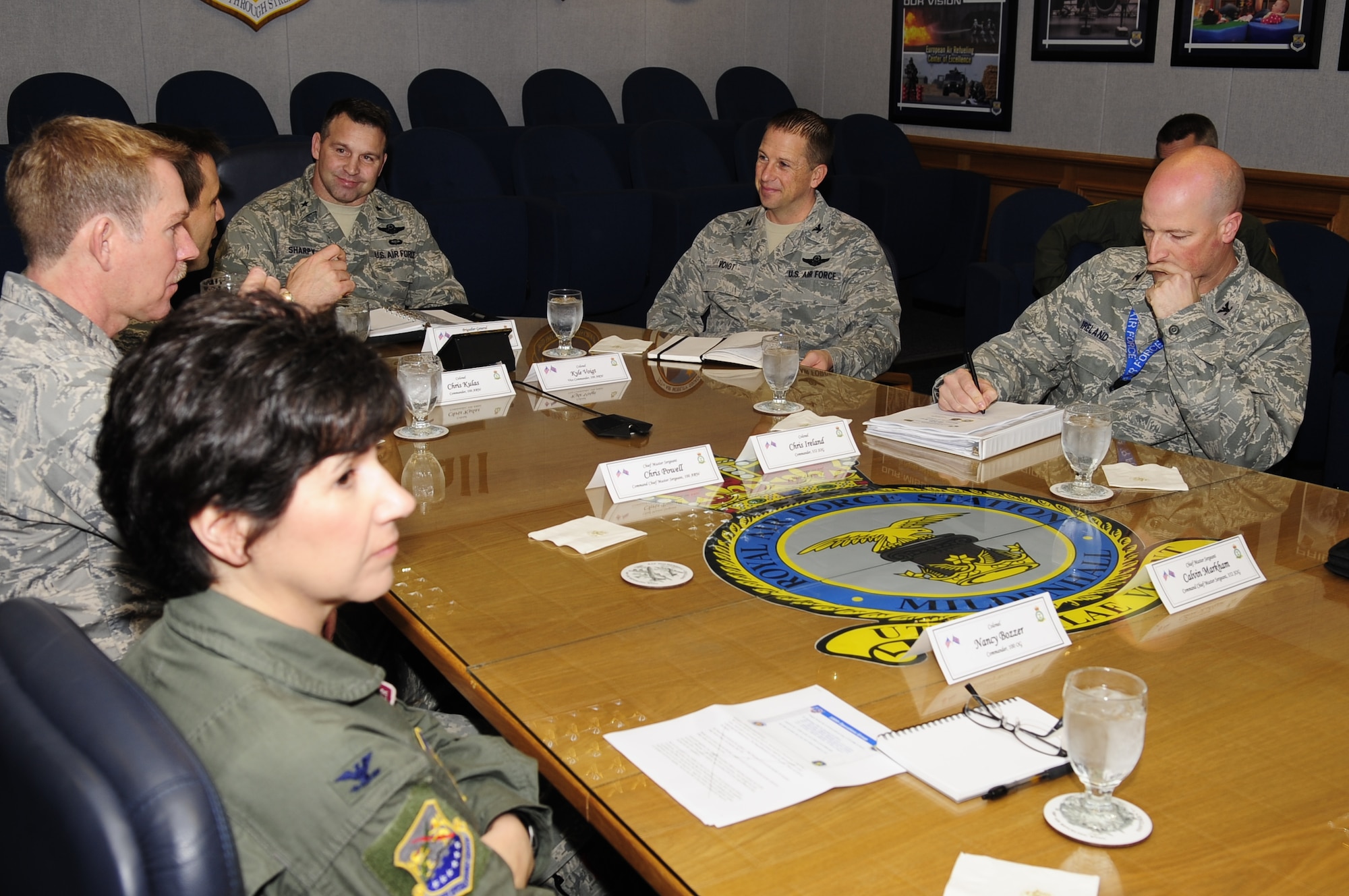 Brig. Gen. Sharpy visits UK bases > Royal Air Force Mildenhall > RAF ...