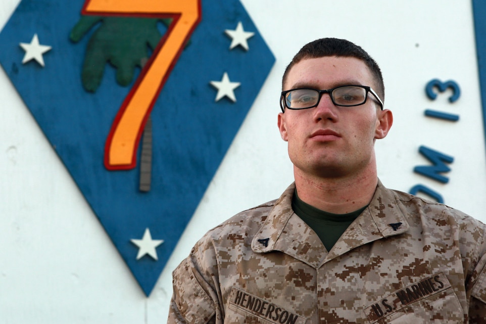 Marine Steps Up as Chaplain’s Assistant > United States Marine Corps ...