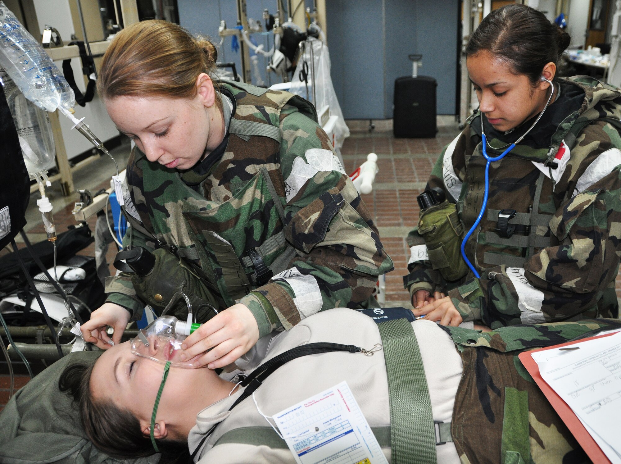 51st MDG treat patients during operational readiness exercise > Osan ...