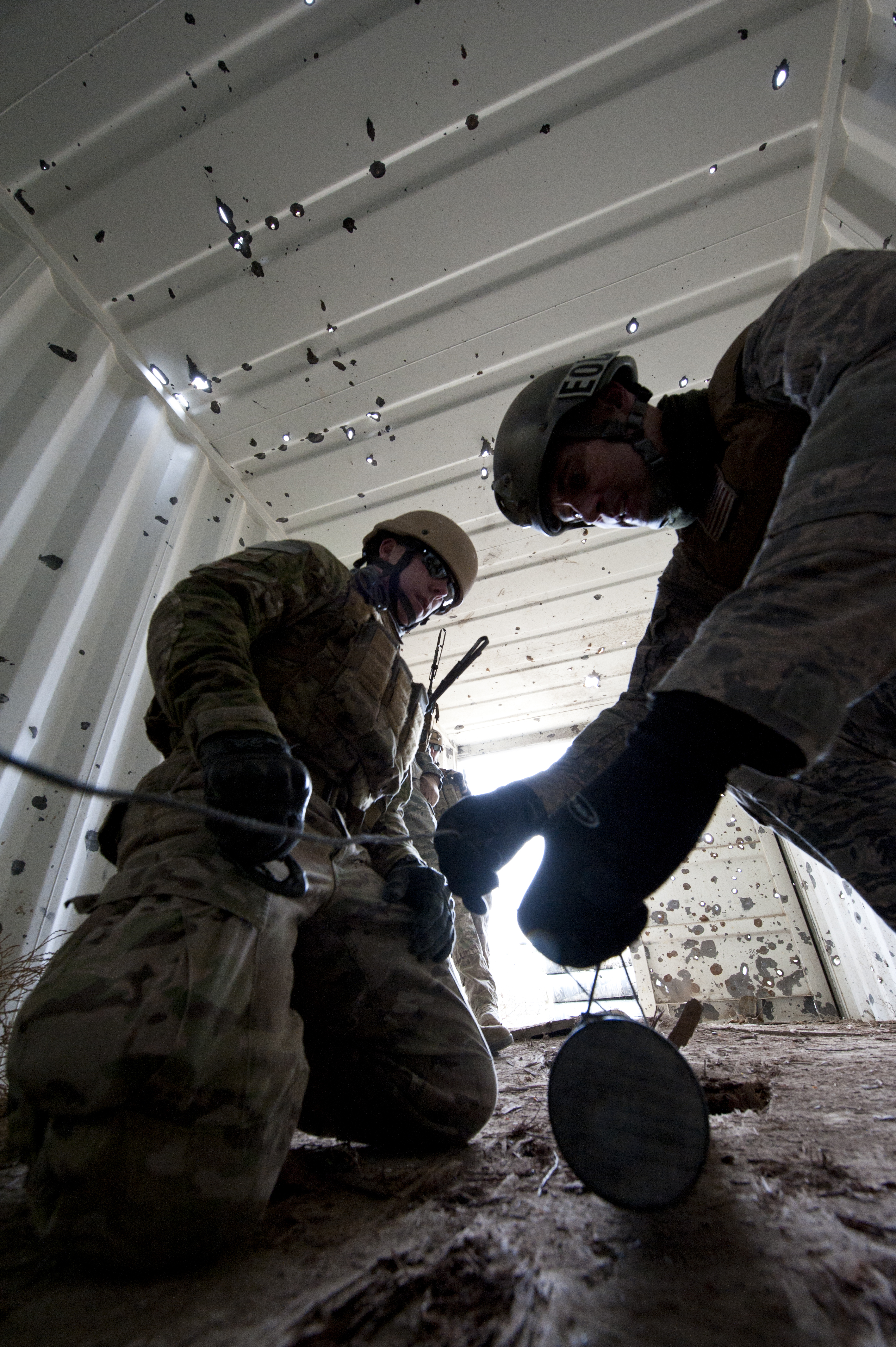 Training eases stress, strain of deployed duties for EOD Airmen > Air ...