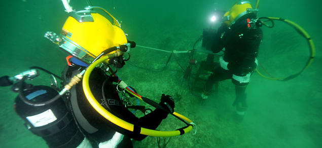 UCT 1 Divers Train for Future Readiness > Seabee Magazine > News