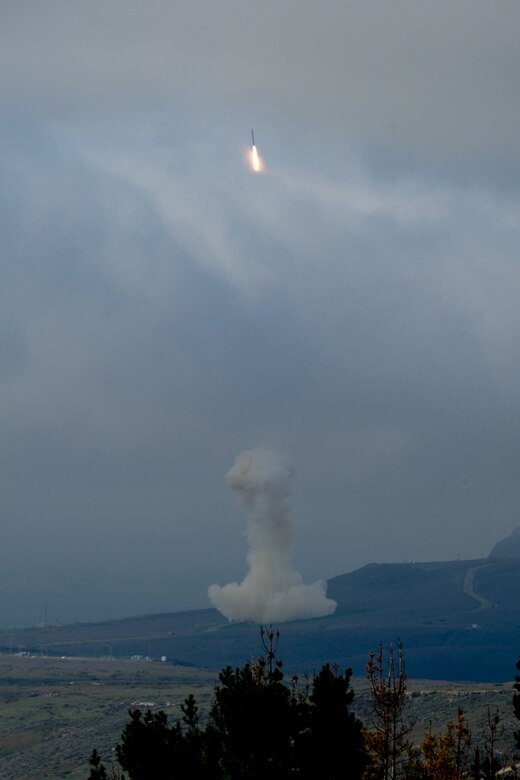 Missile Defense test a success > Vandenberg Space Force Base > Article ...
