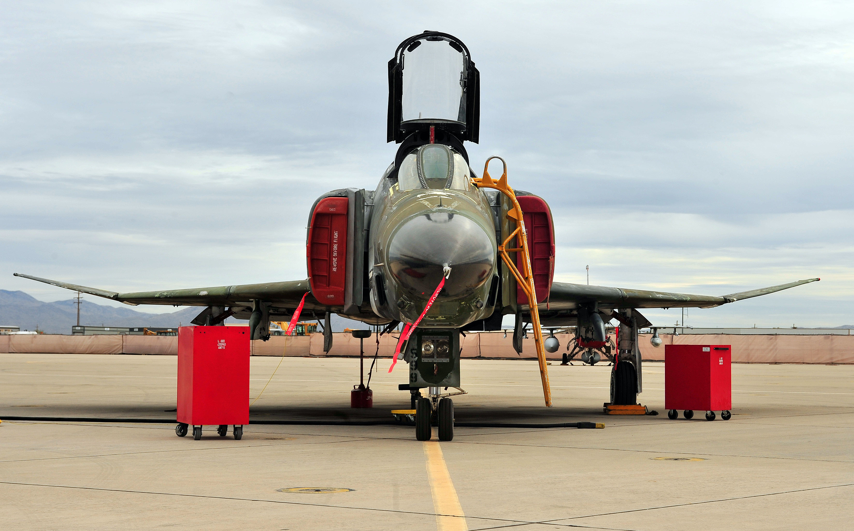 AMARG brings the F-4 back to life > Davis-Monthan Air Force Base ...