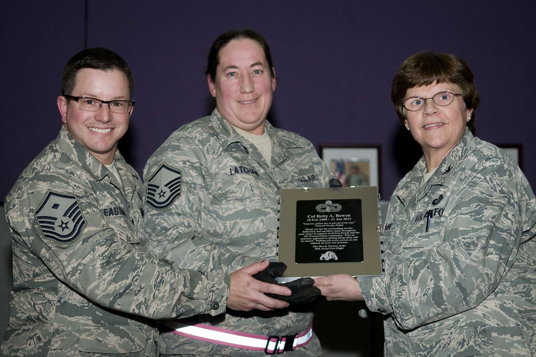 Bowen retires after 32-year military career > Grissom Air Reserve Base ...