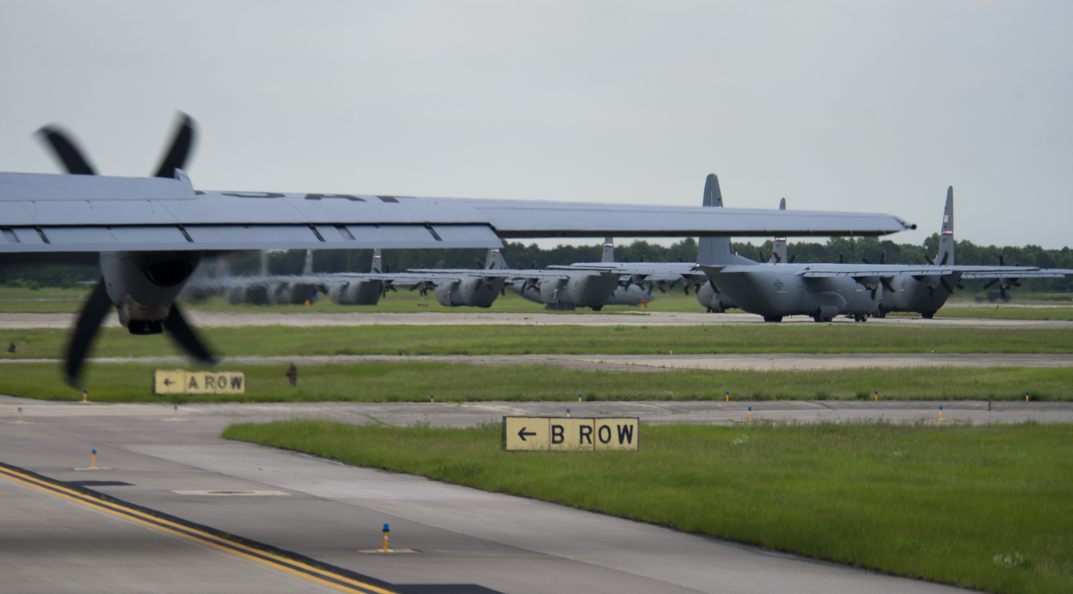 Airmen set world's record during exercise > Air Force > Article Display