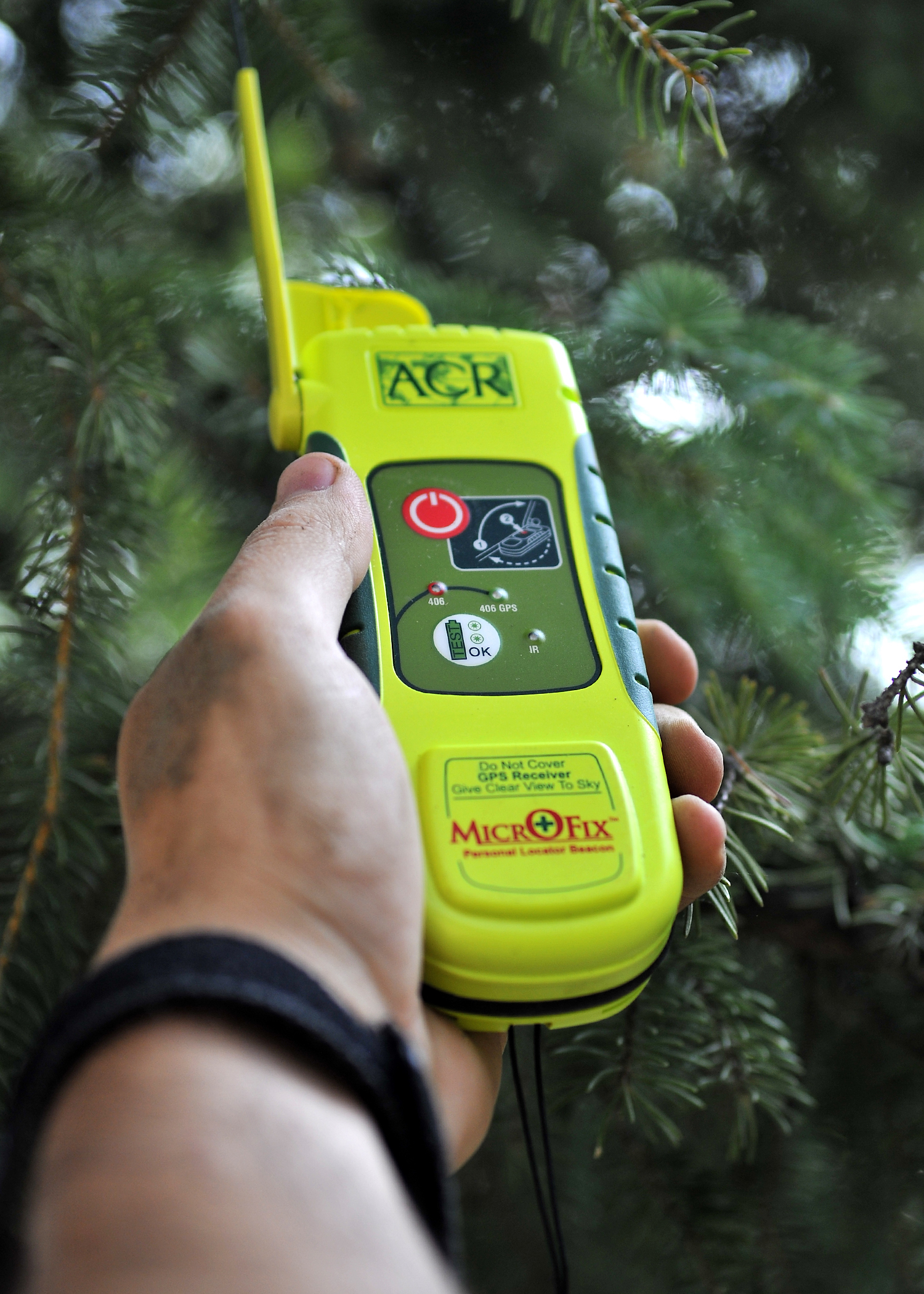 Safety device saves 2 Icemen > Eielson Air Force Base > Display