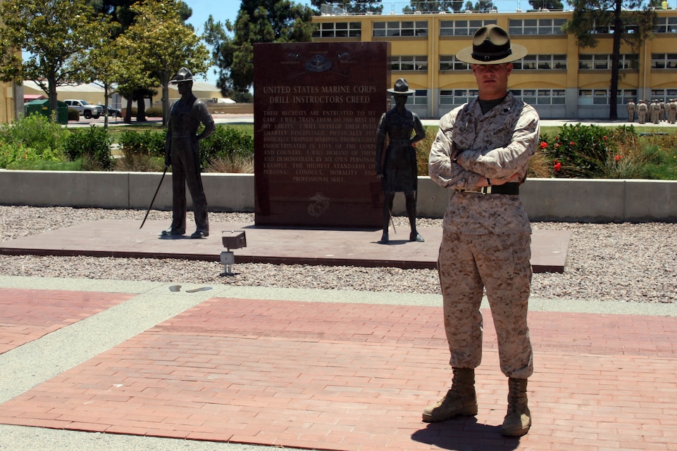 Drill instructor inspired by comrade lost in battle > Marine Corps ...